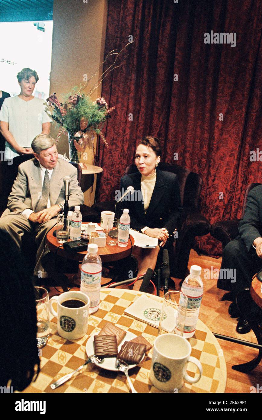 Office of the Secretary - Secretary Alexis Herman in Seattle ...