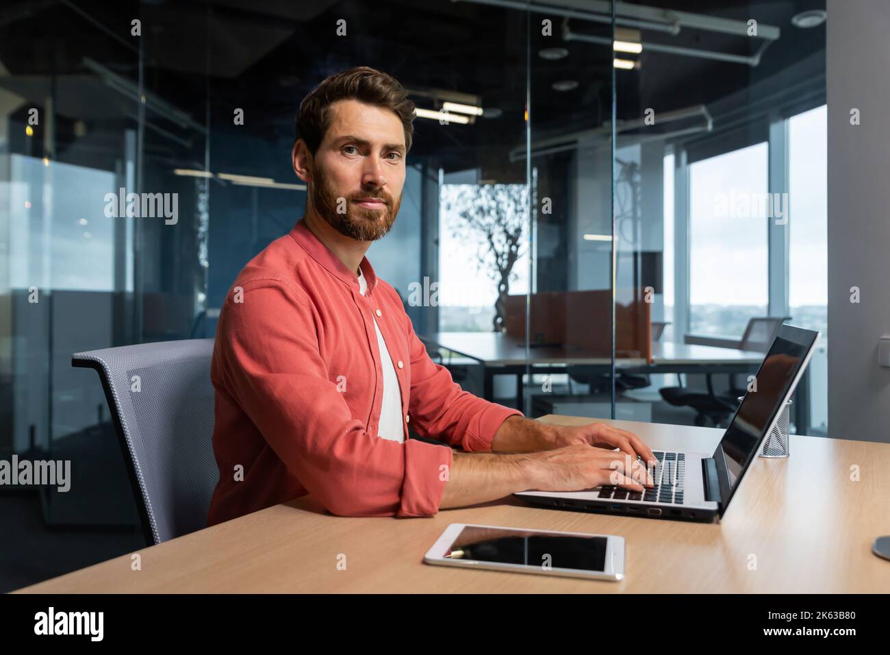 Programmer team hi-res stock photography and images - Alamy