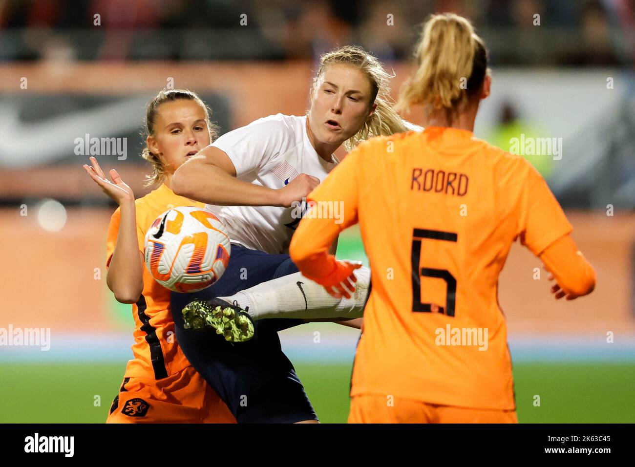 THE HAGUE, NETHERLANDS - OCTOBER 11: Anja Sonstevold of Norway battles ...