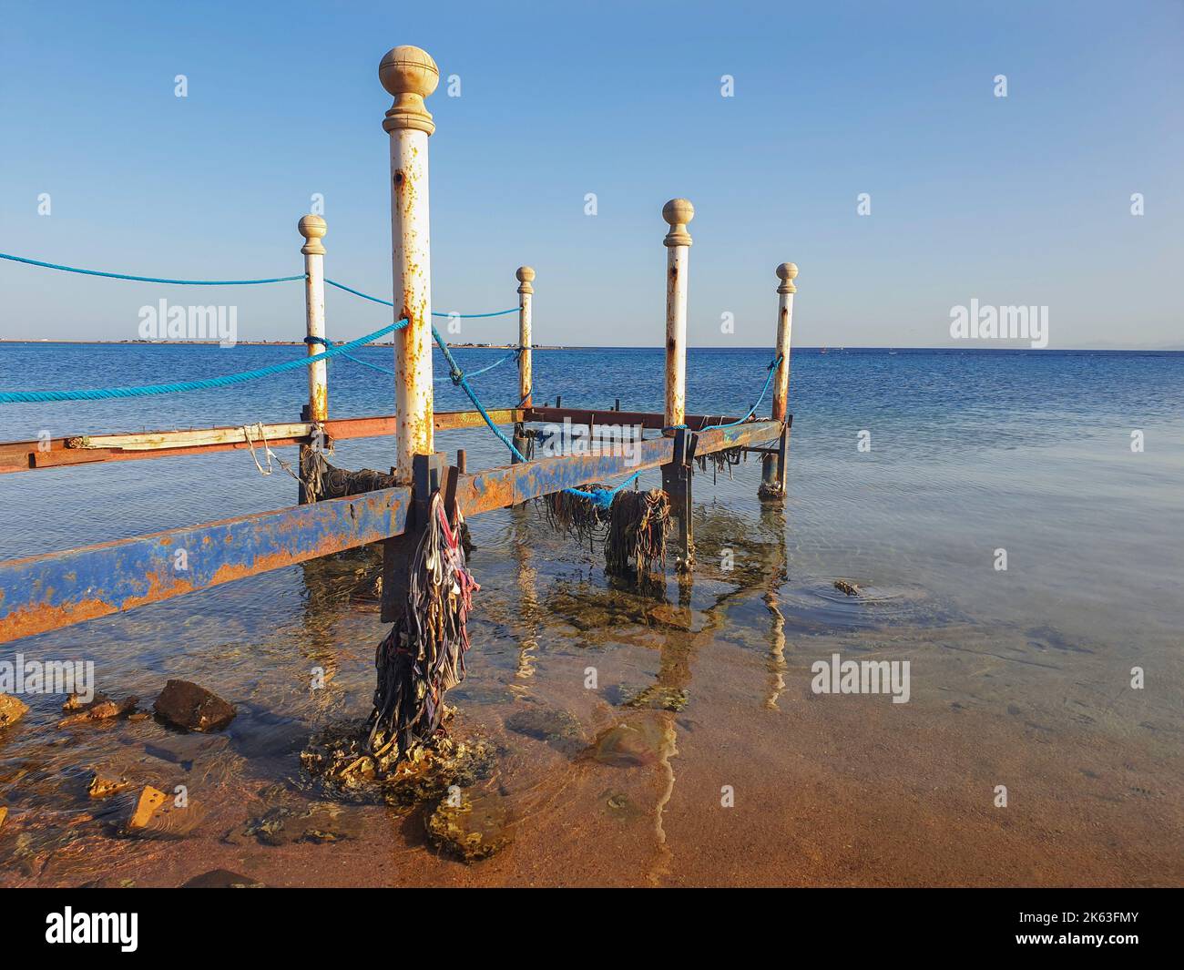 Old broken sea pier on the Red Sea, Sinai, Egypt Stock Photo - Alamy