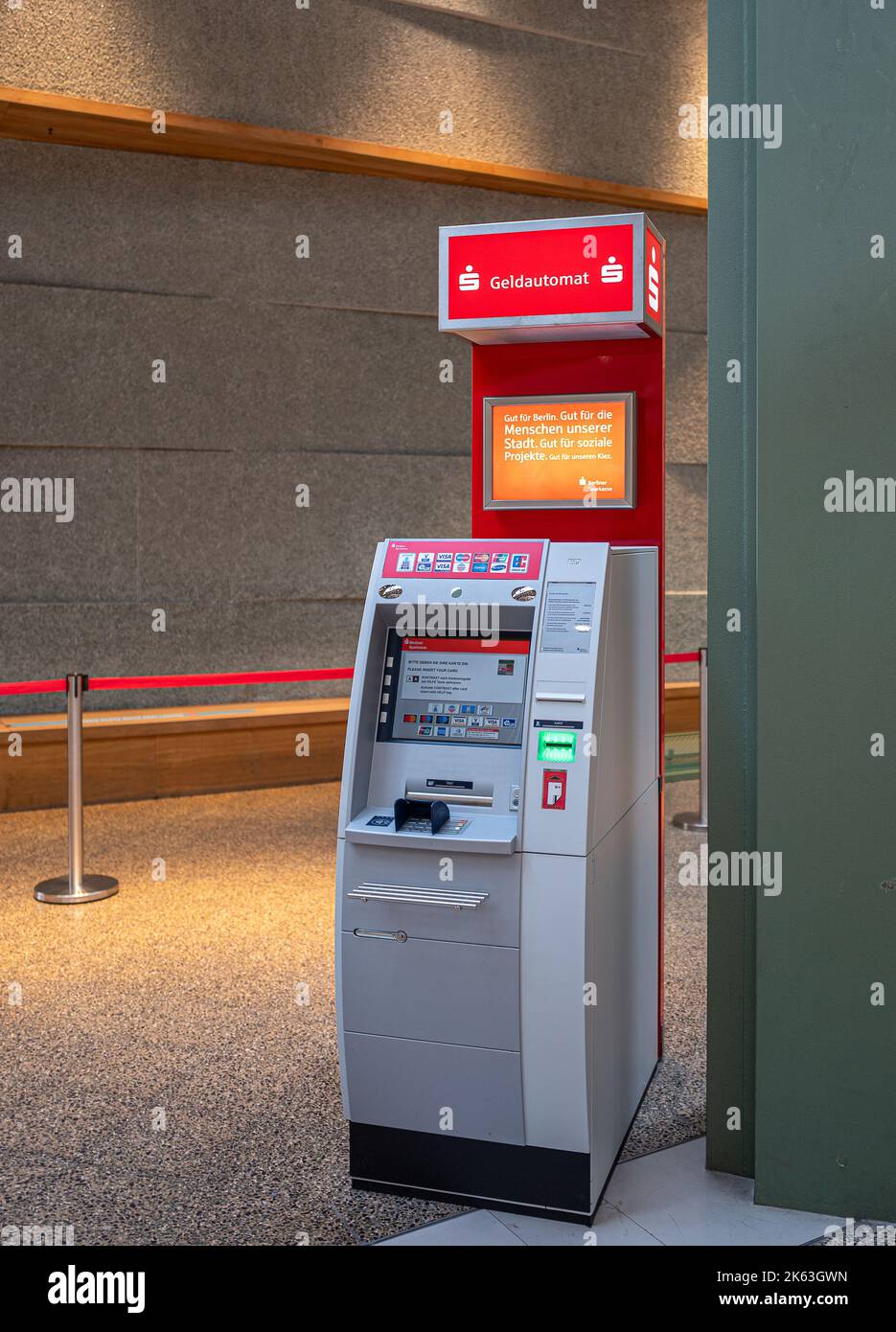 Atm europa hi-res stock photography and images - Alamy
