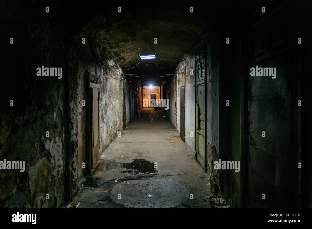 Creepy hotel corridor hi-res stock photography and images - Alamy