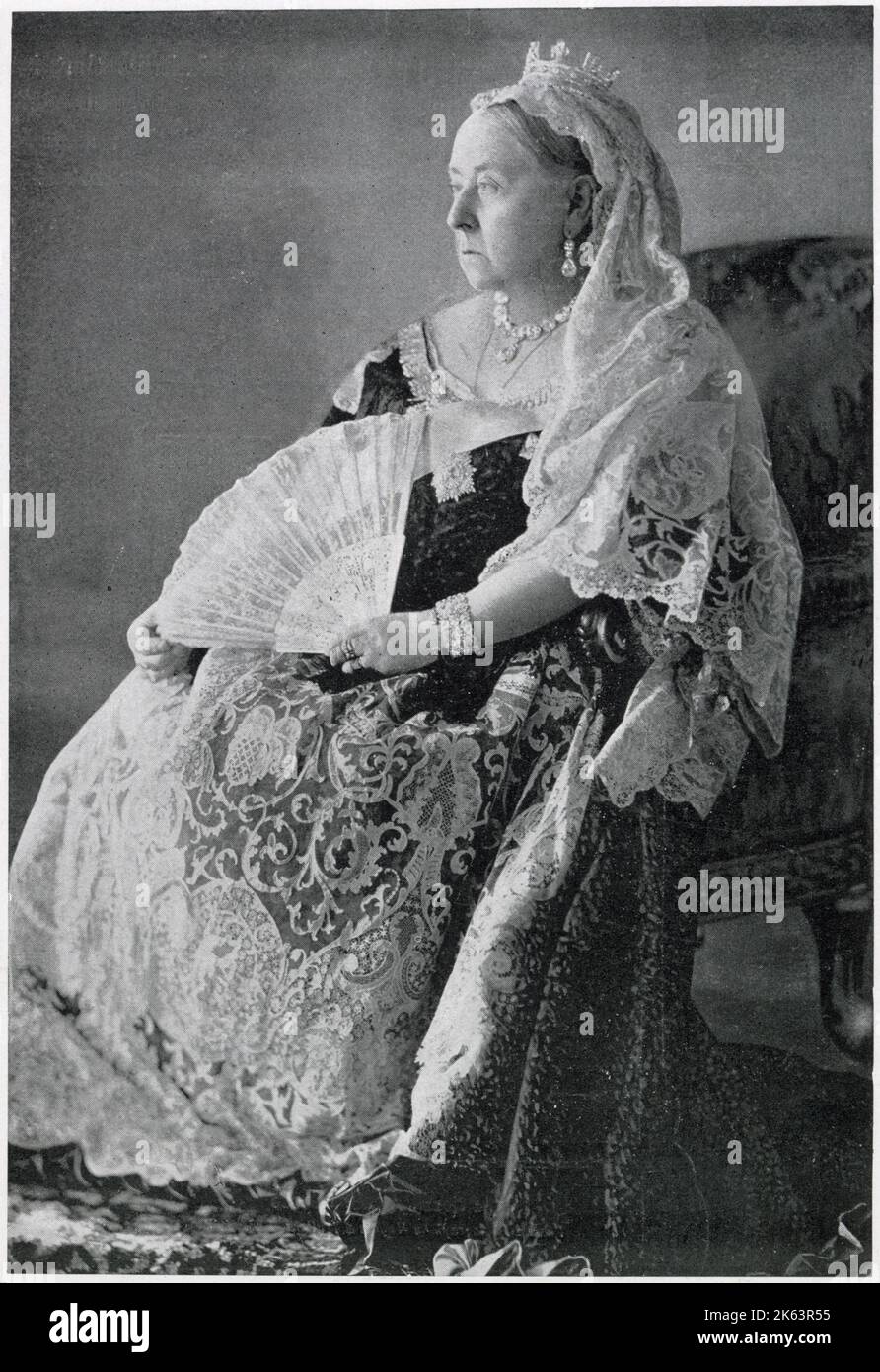 State portrait queen victoria hi-res stock photography and images - Alamy