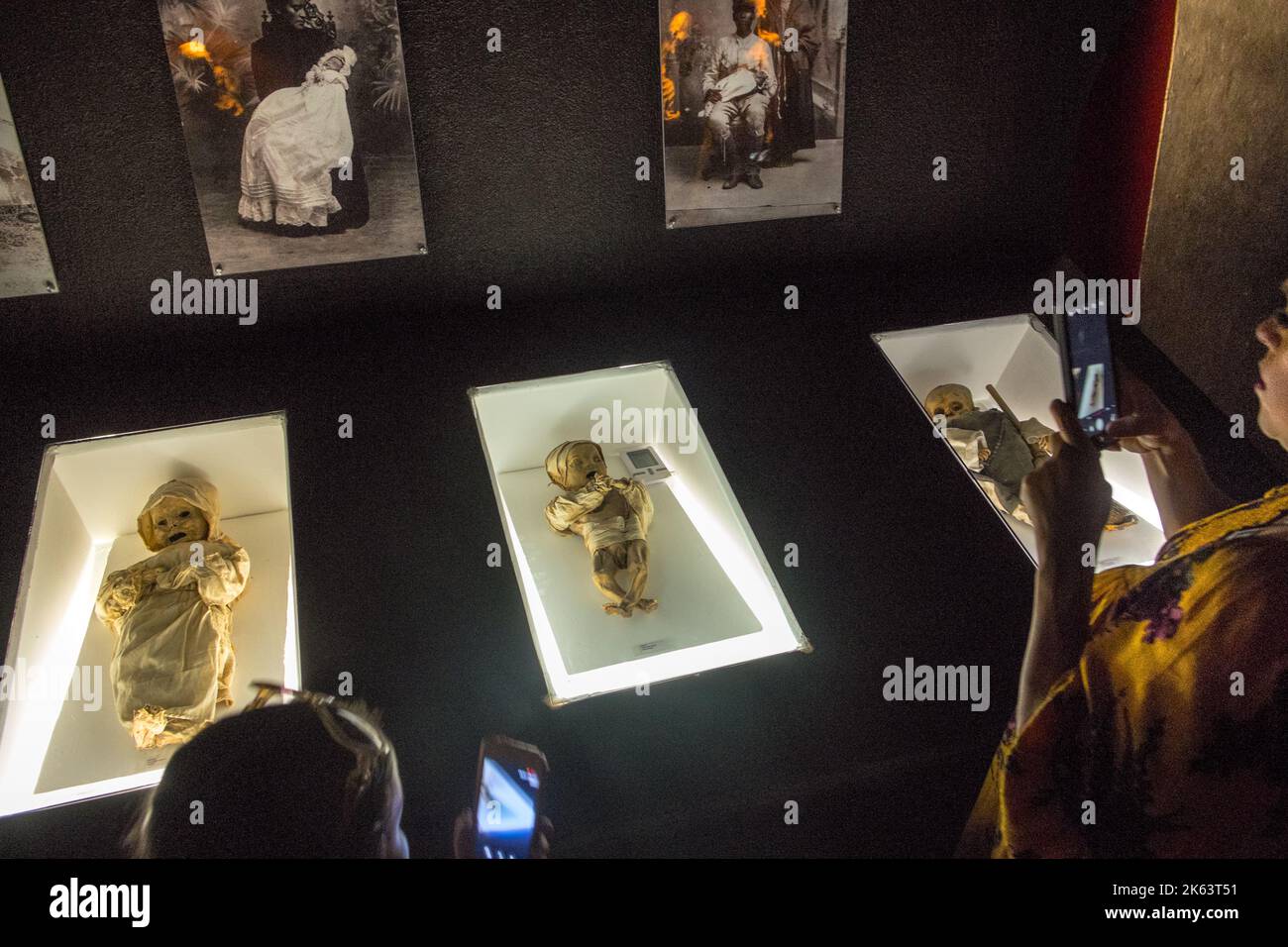 Display at the Museo de las Momias (Mummy Museum), Guanajuato, Mexico ...