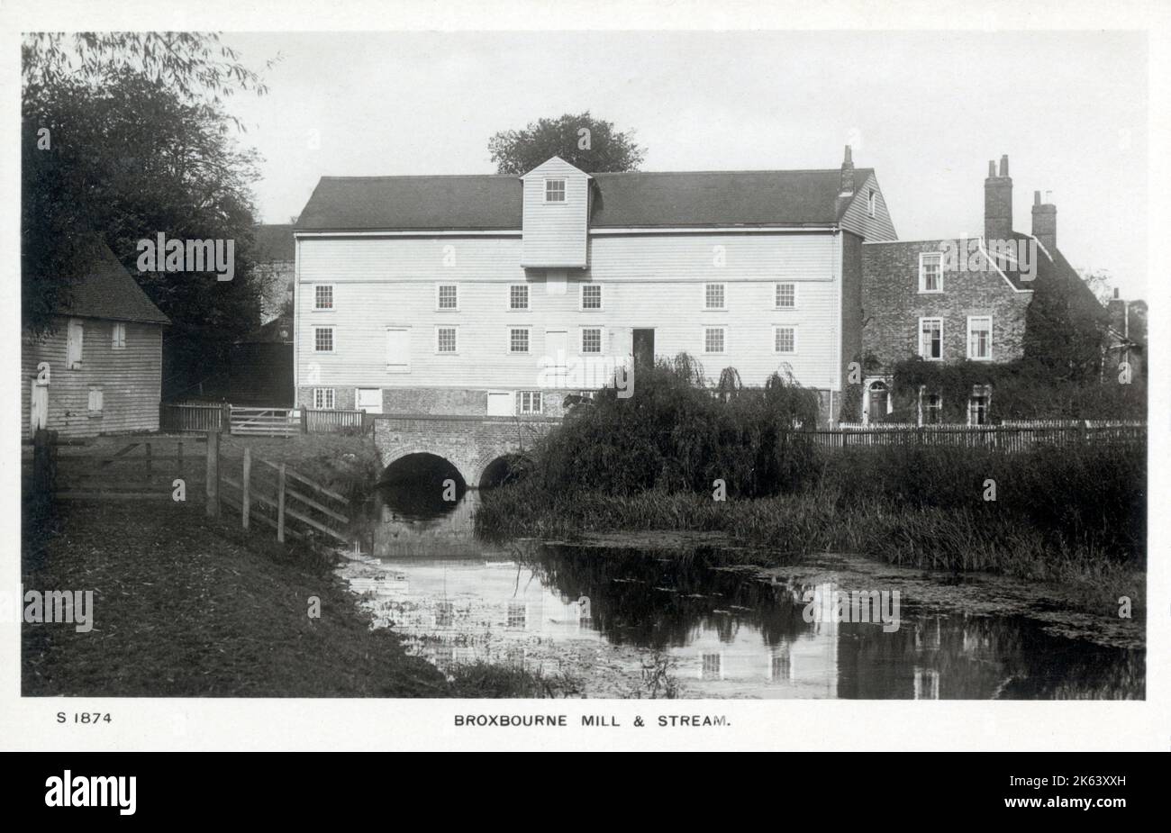 Broxbourne Mill and Stream, the Old Mill and Meadows Site Lee Valley ...
