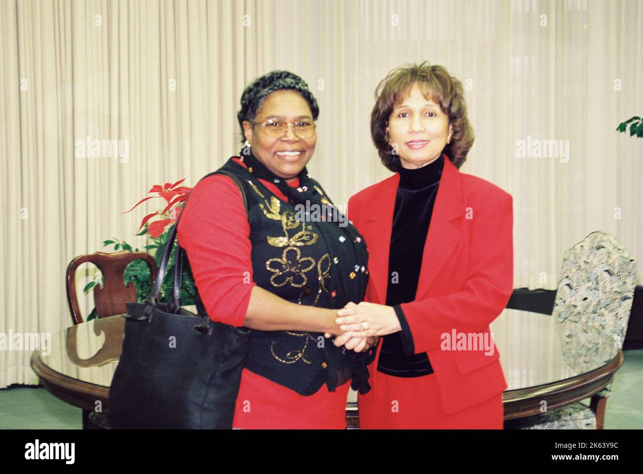 Office of the Secretary - Secretary Alexis Herman with Executive ...