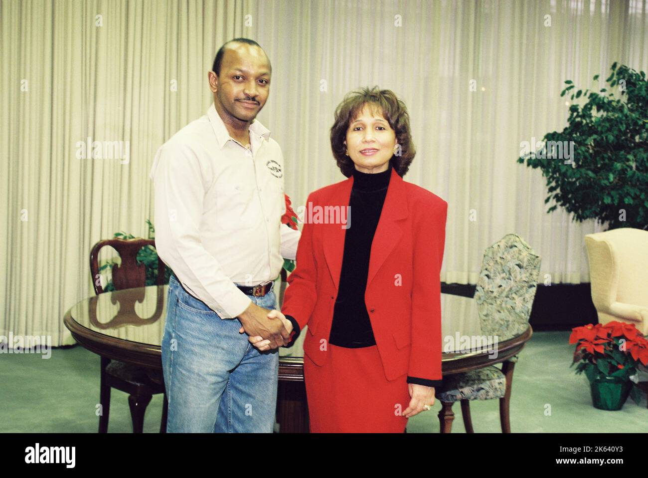 Office of the Secretary - Secretary Alexis Herman with Executive ...