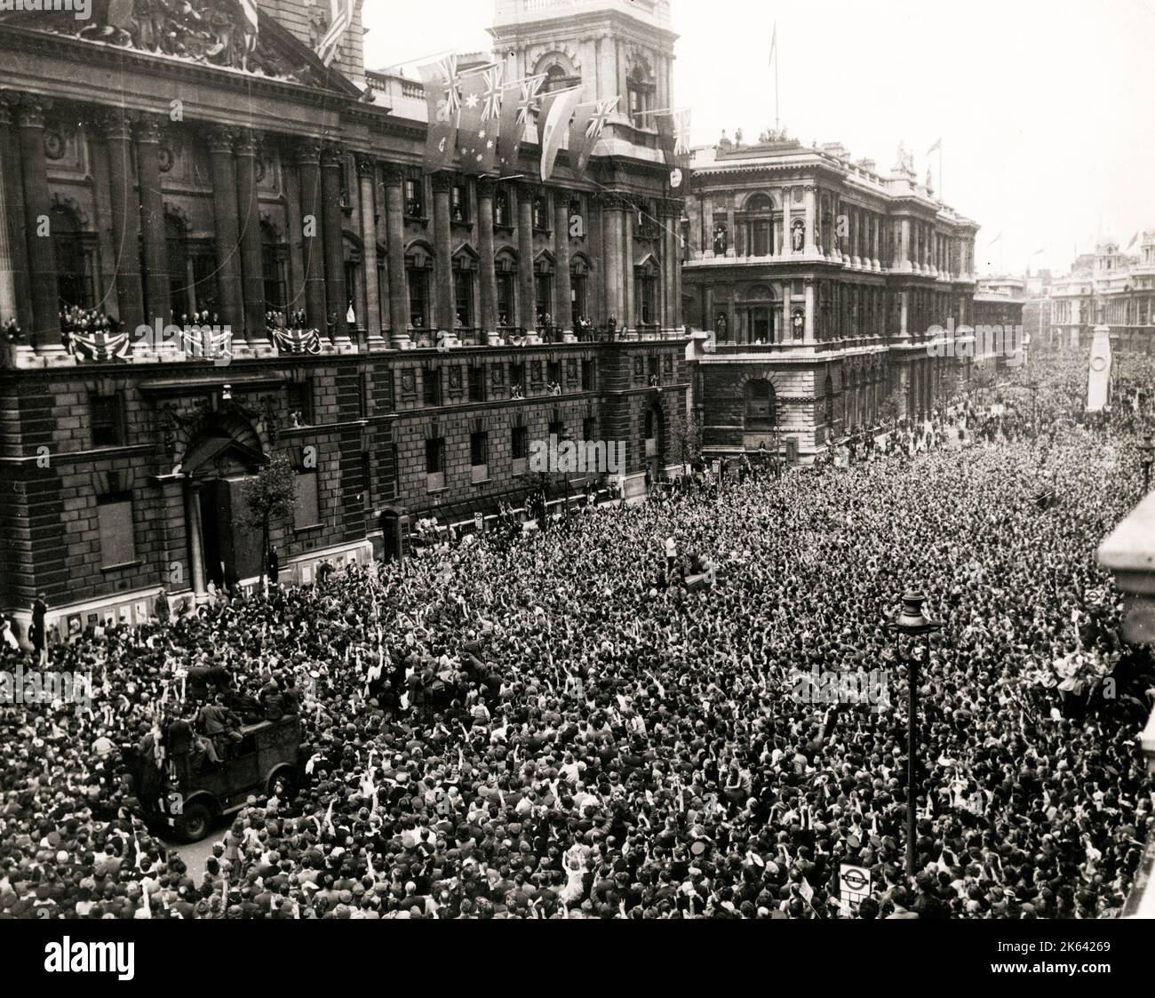Ve day france hi-res stock photography and images - Alamy