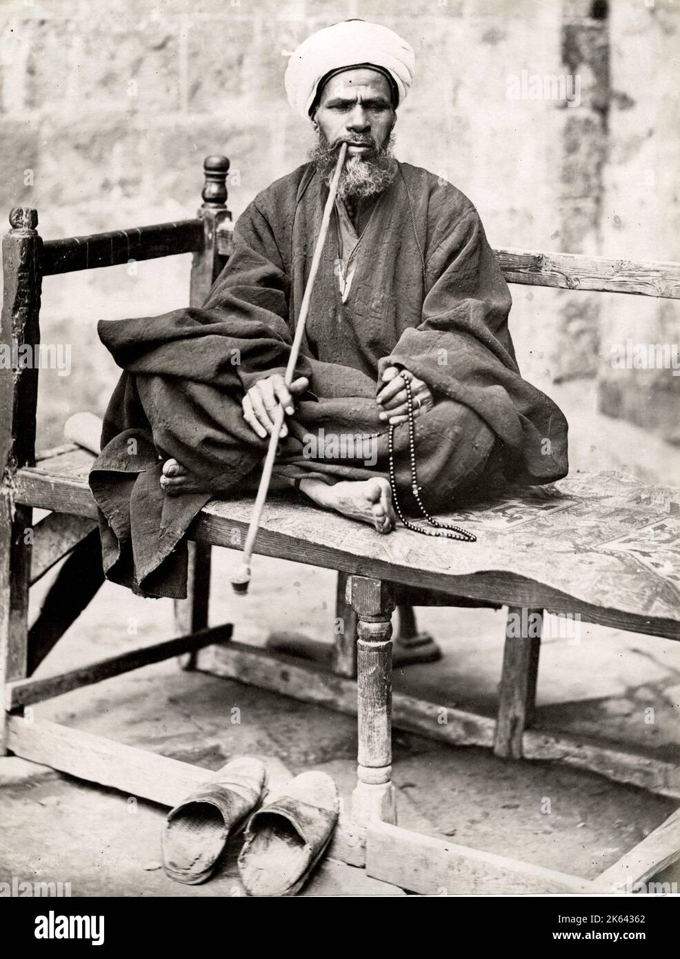 Pipe smoking culture hi-res stock photography and images - Alamy