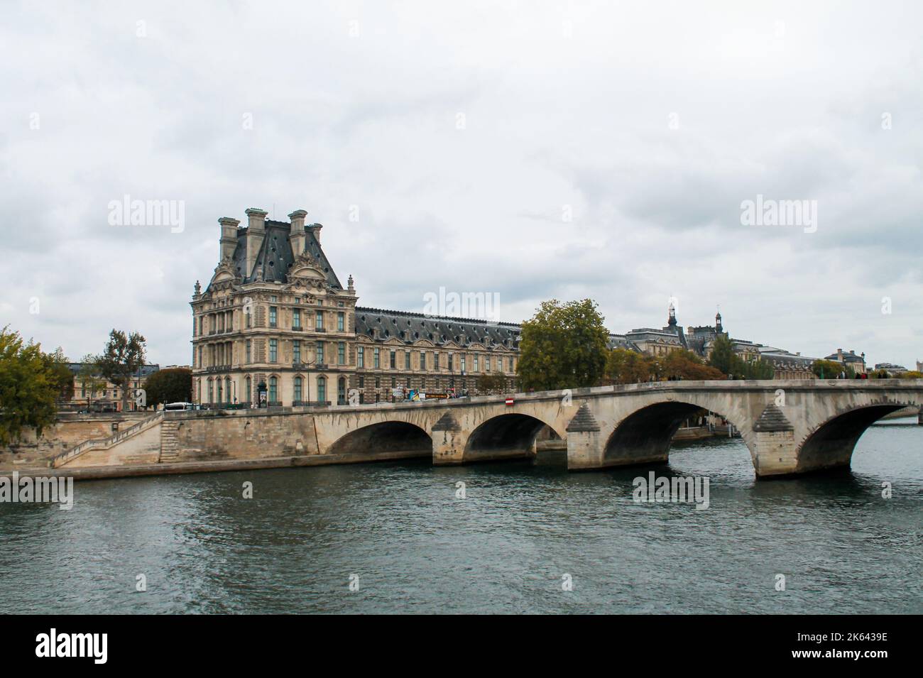 The Pont Royal bridge over the river Seine with the Pavillon de Flore ...