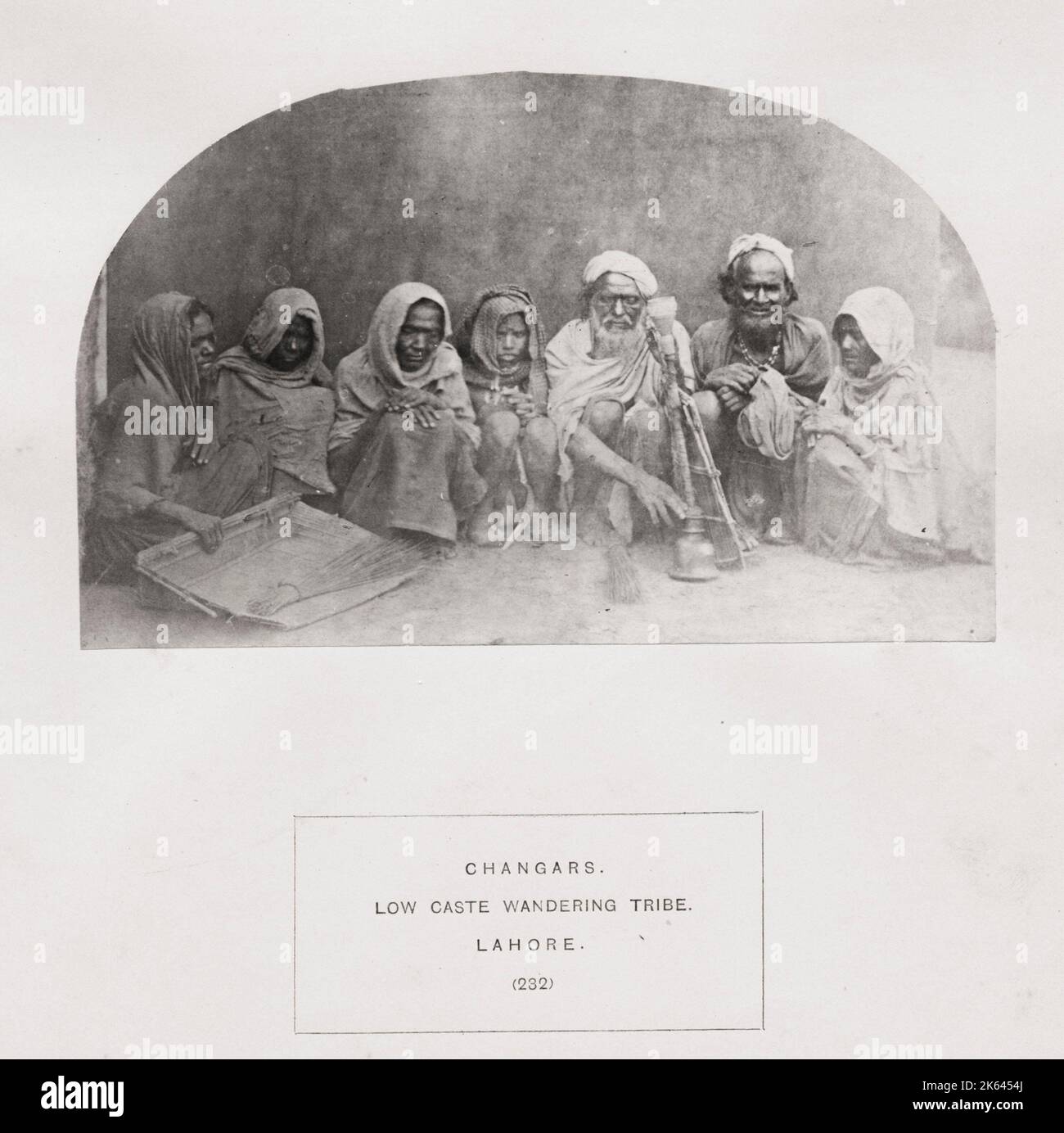 Low caste india hi-res stock photography and images - Alamy