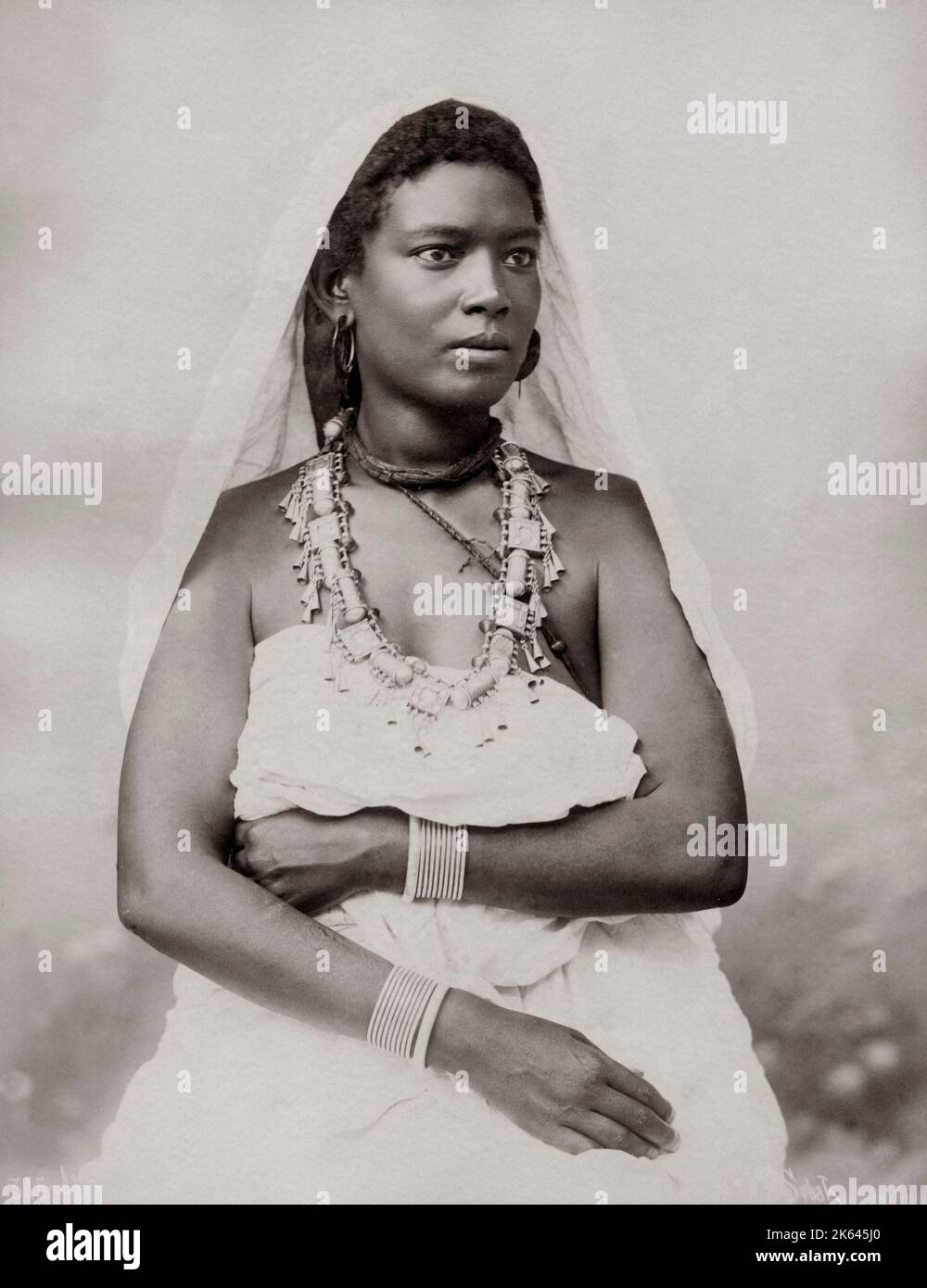Early 1900s portrait woman hi-res stock photography and images - Alamy