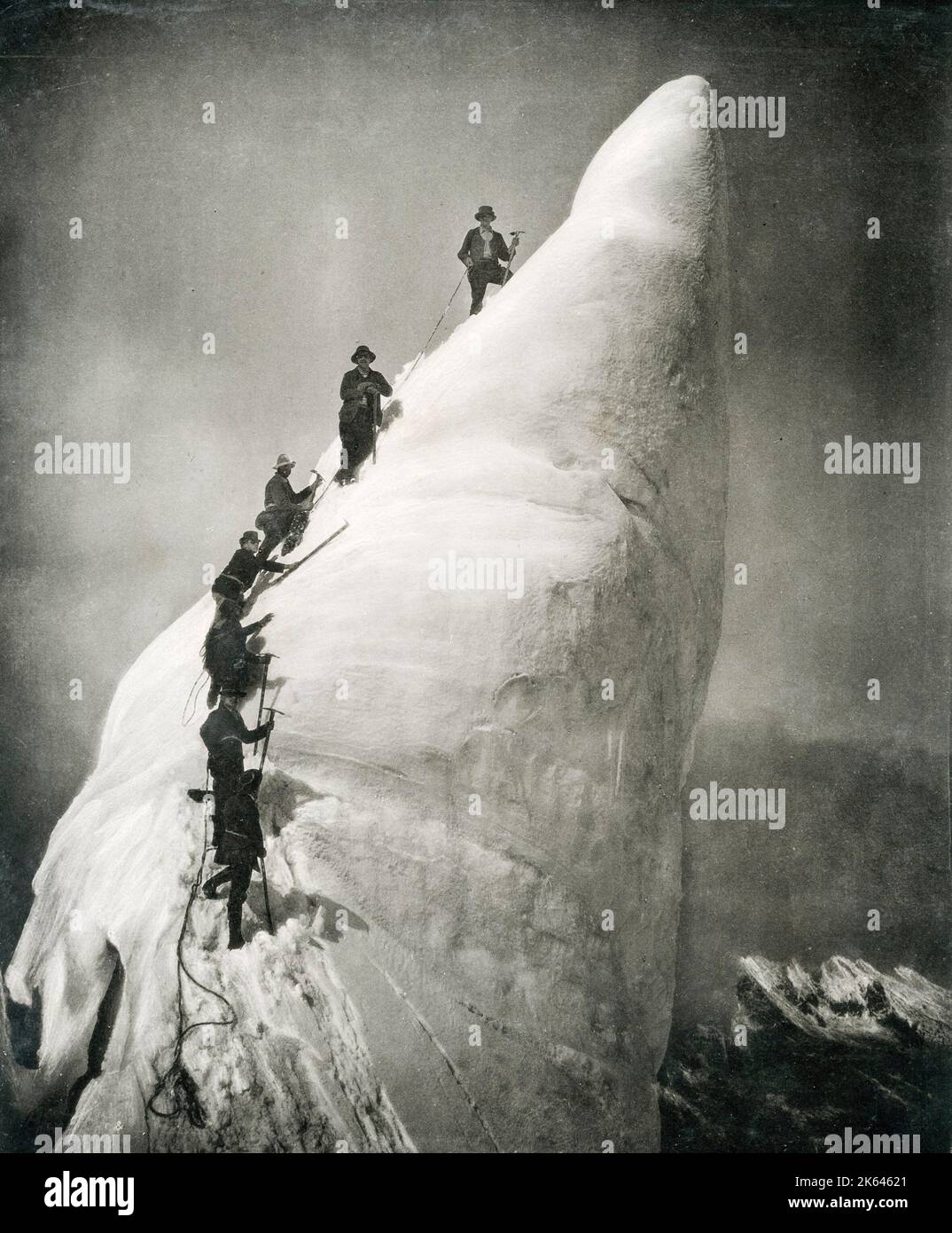 Historical mountain climbing hi-res stock photography and images - Alamy