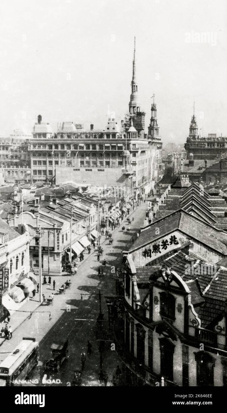 Shanghai 20th century hi-res stock photography and images - Alamy