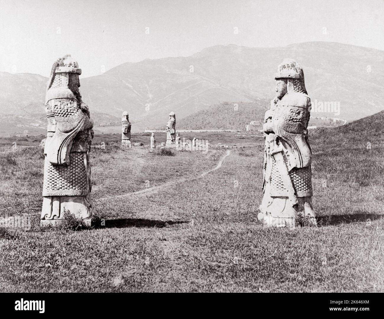 Ming emperor hi-res stock photography and images - Alamy