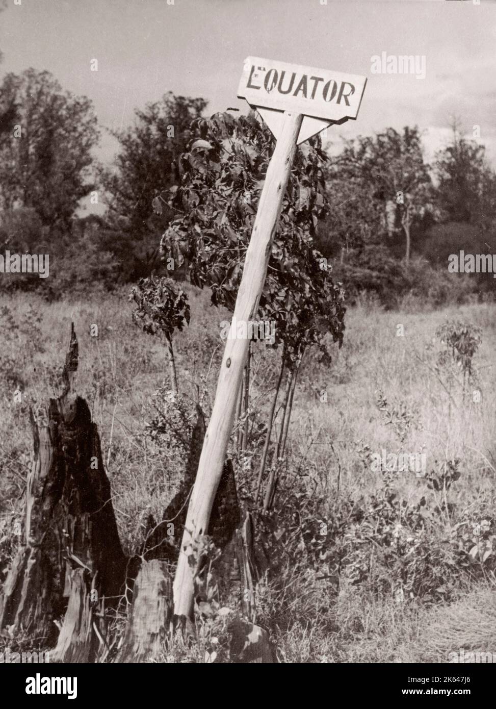 Ww2 sign hi-res stock photography and images - Alamy