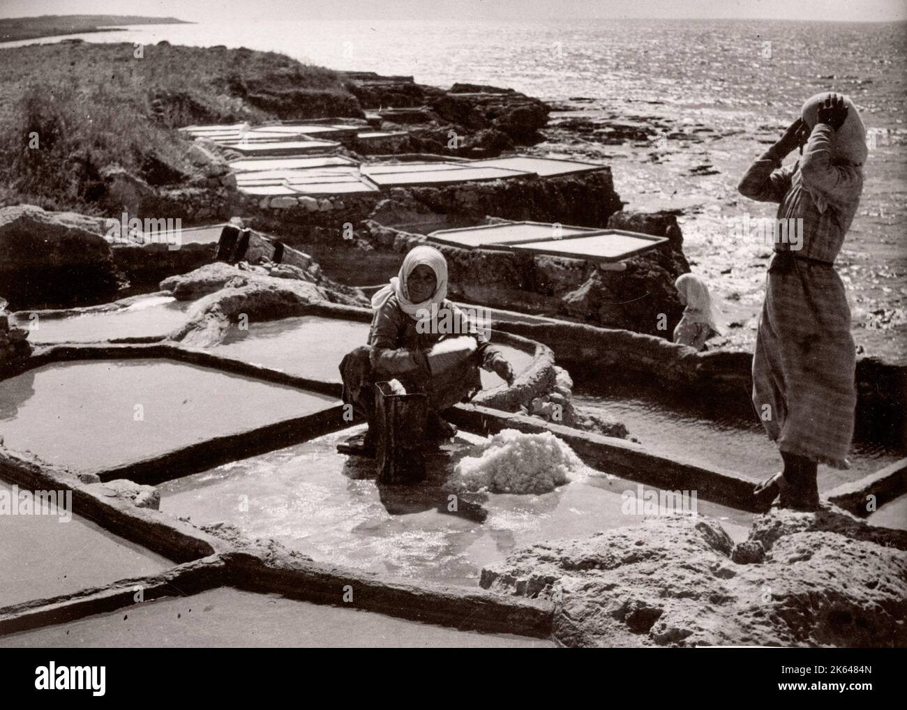 History of salt making hi-res stock photography and images - Alamy