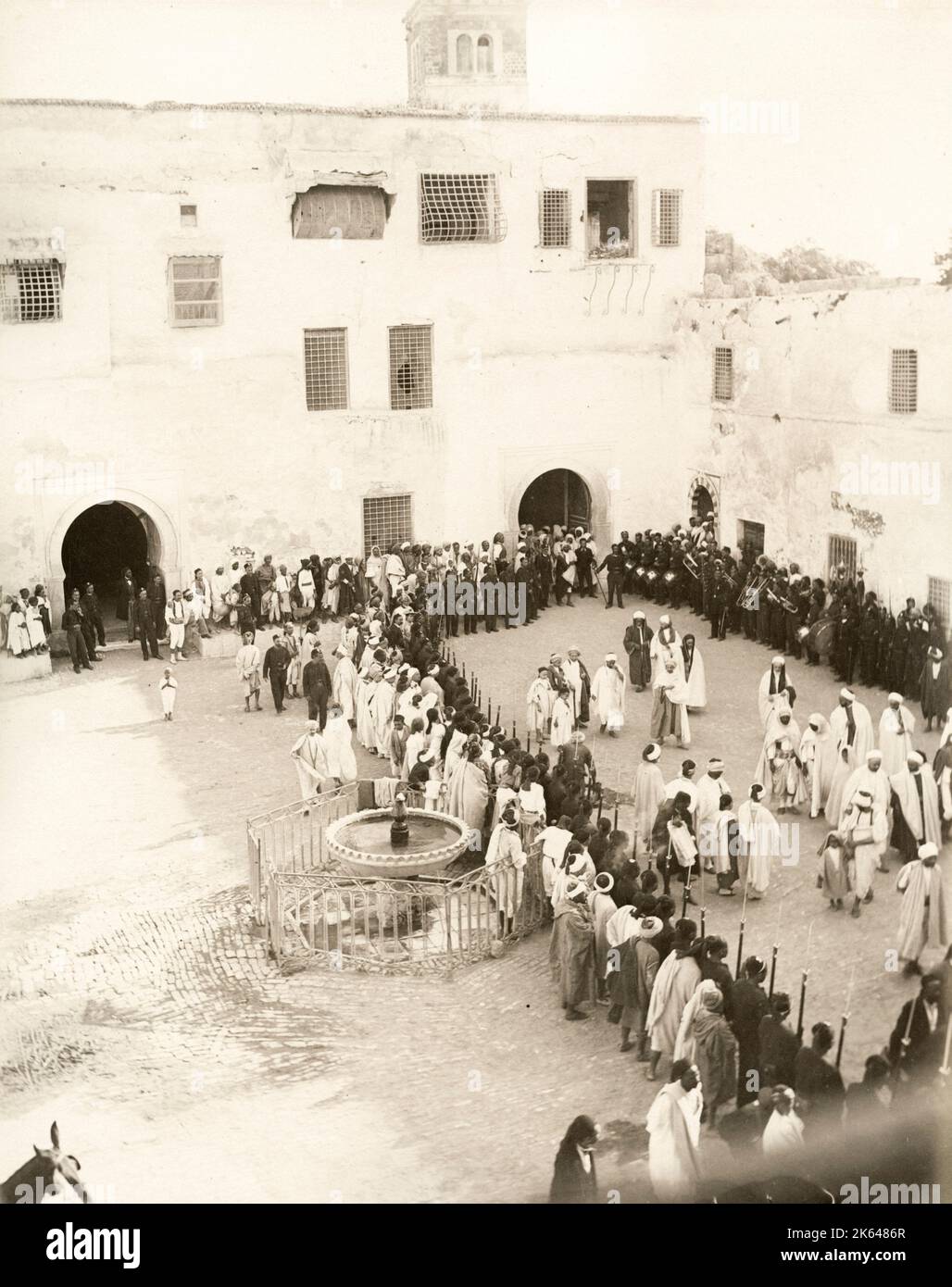 Algerian culture 1900s hi-res stock photography and images - Alamy