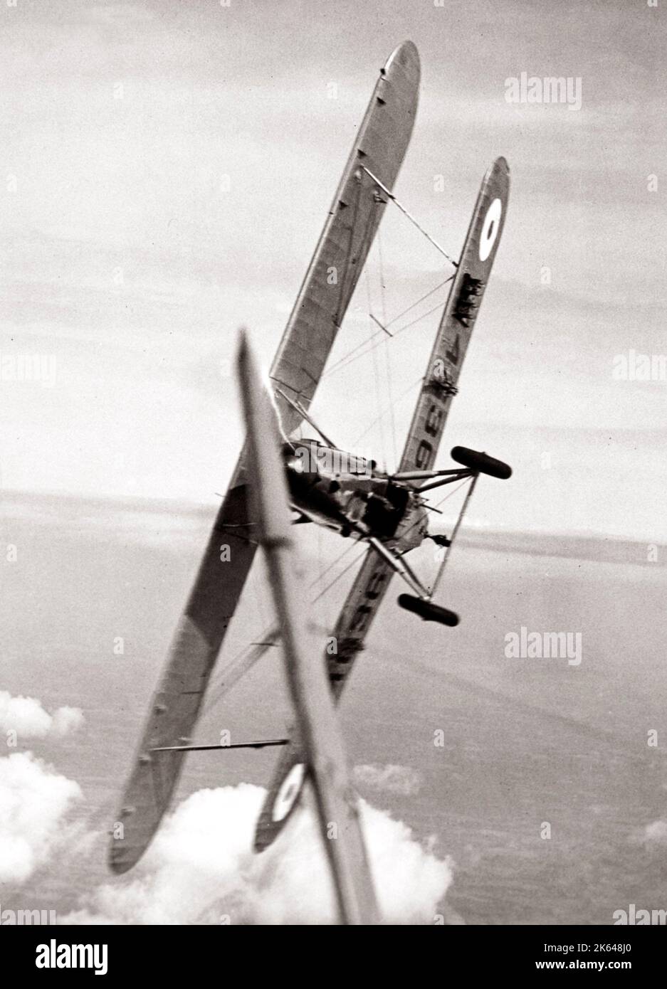 1933 RAF Hawker Hind bomber aircraft in dive Stock Photo - Alamy