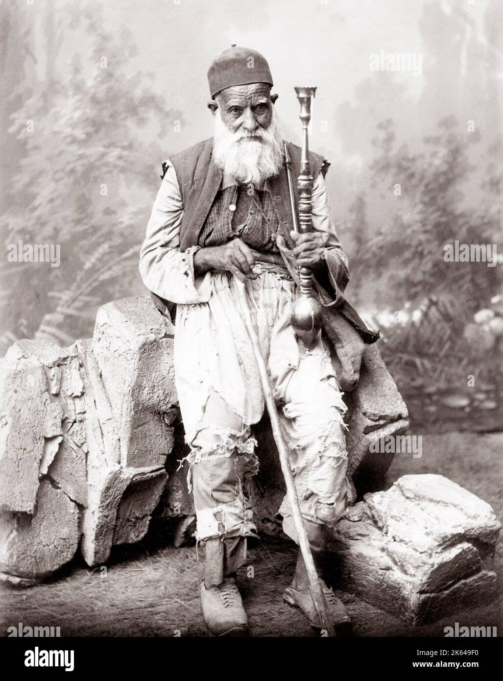 Old man lebanon hi-res stock photography and images - Alamy