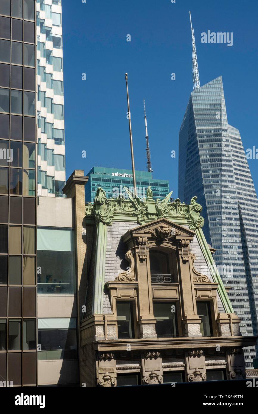 452 Fifth Avenue, Beaux-Arts and Modern Tower contrasting architecture ...