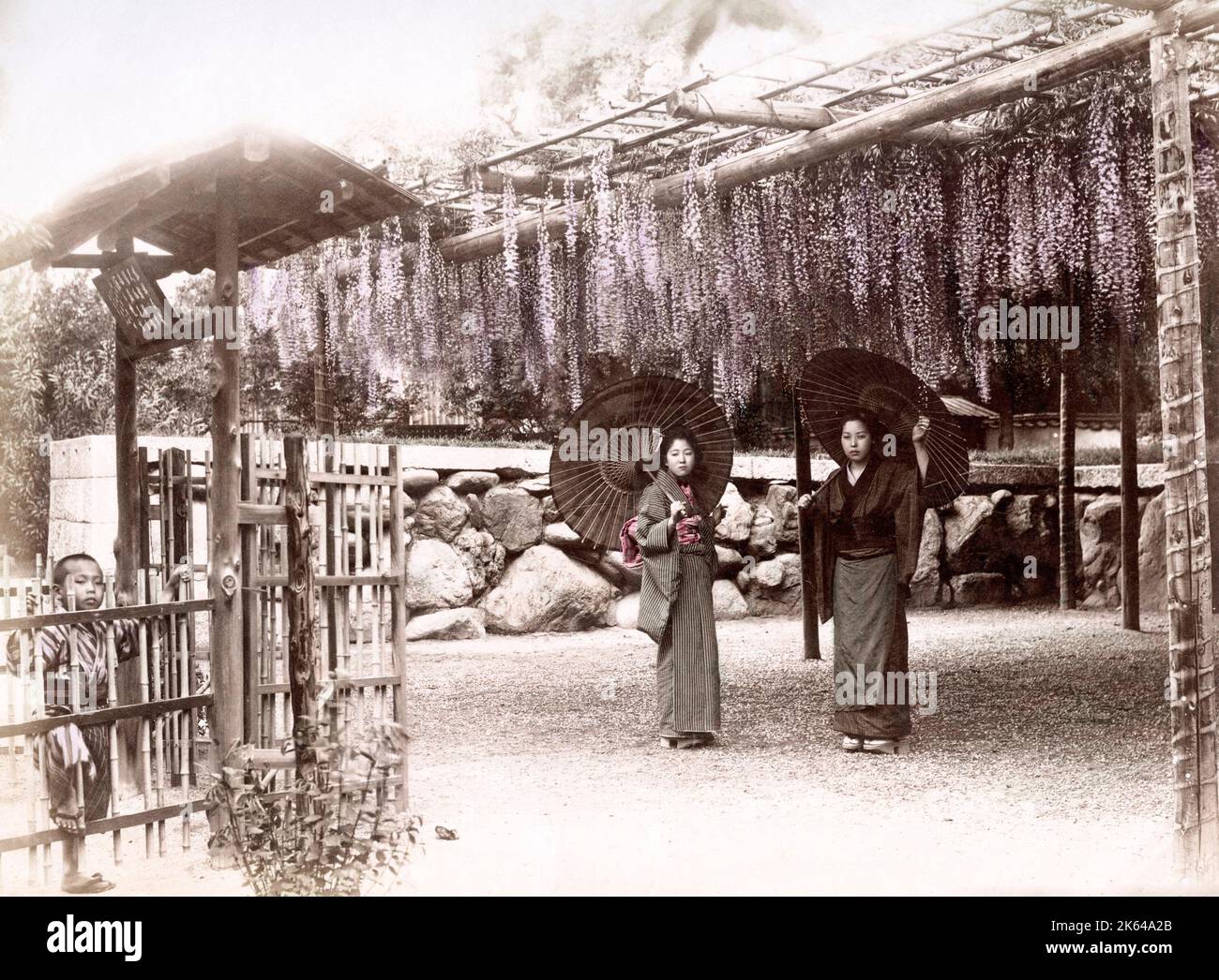 Vintage photo of japanese women with parasols hi-res stock photography ...