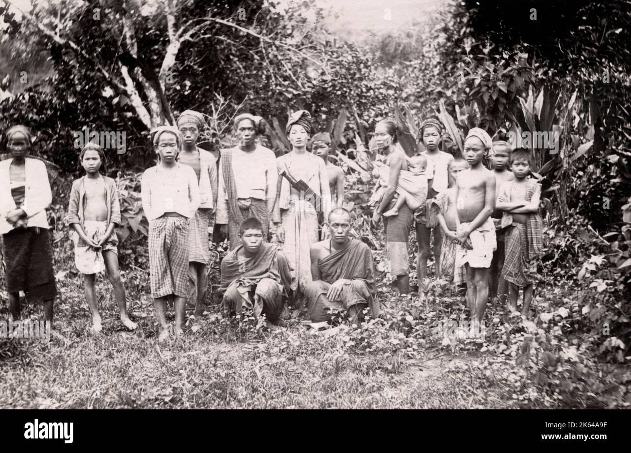Vintage late 19th century photograph: Burmese group, Chindwin River ...