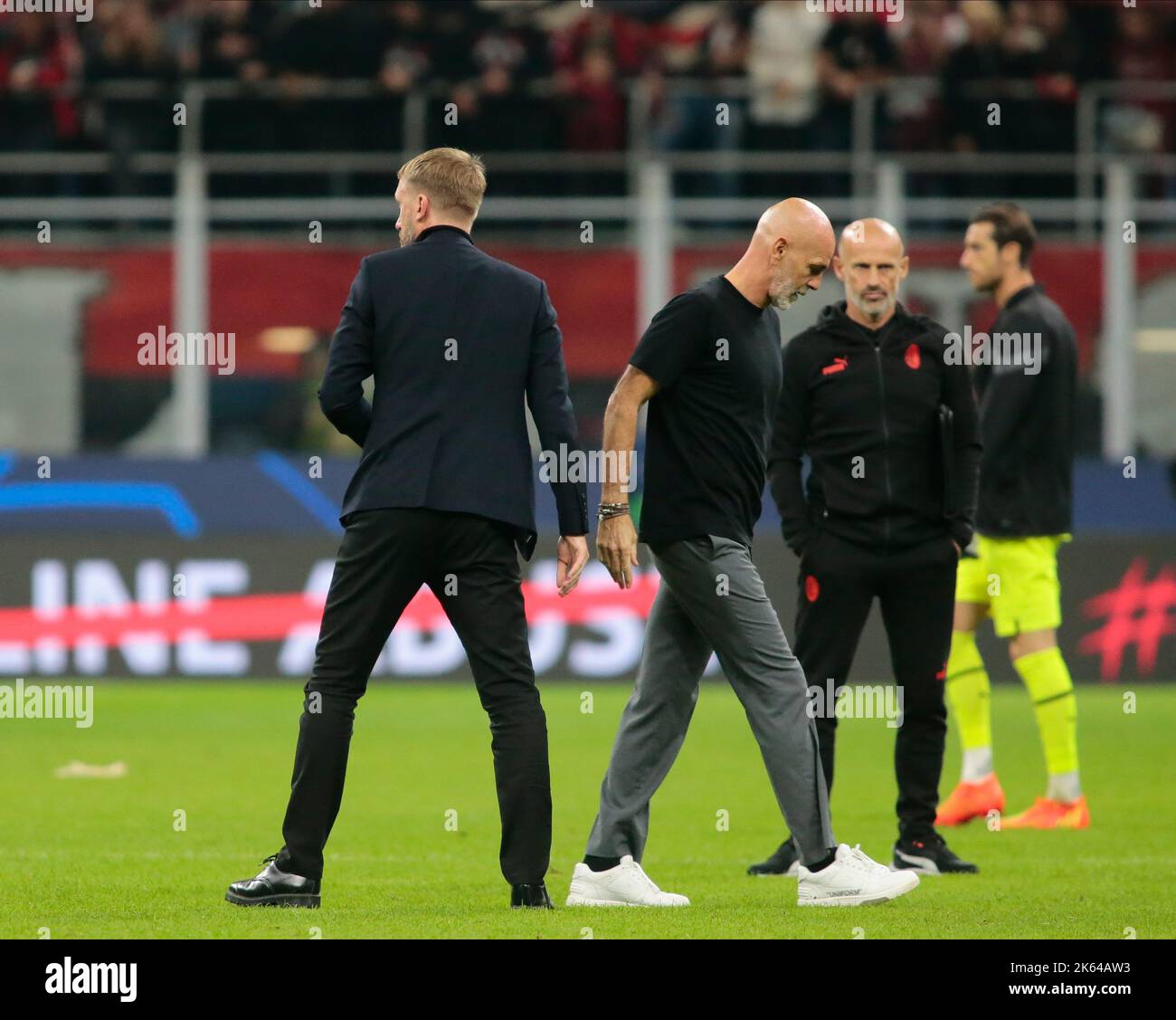 Milan, Italy. 11th Oct, 2022. Coach Stefno Pioli (Ac Milan) and Coach ...