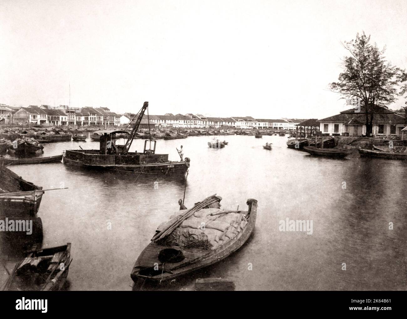 Boats in the harbour, Singapore, c.1880's Stock Photo - Alamy