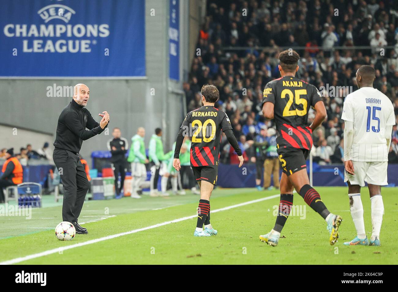 Copenhagen, Denmark. 11th Oct, 2022. Bernardo Silva (20) of Manchester ...