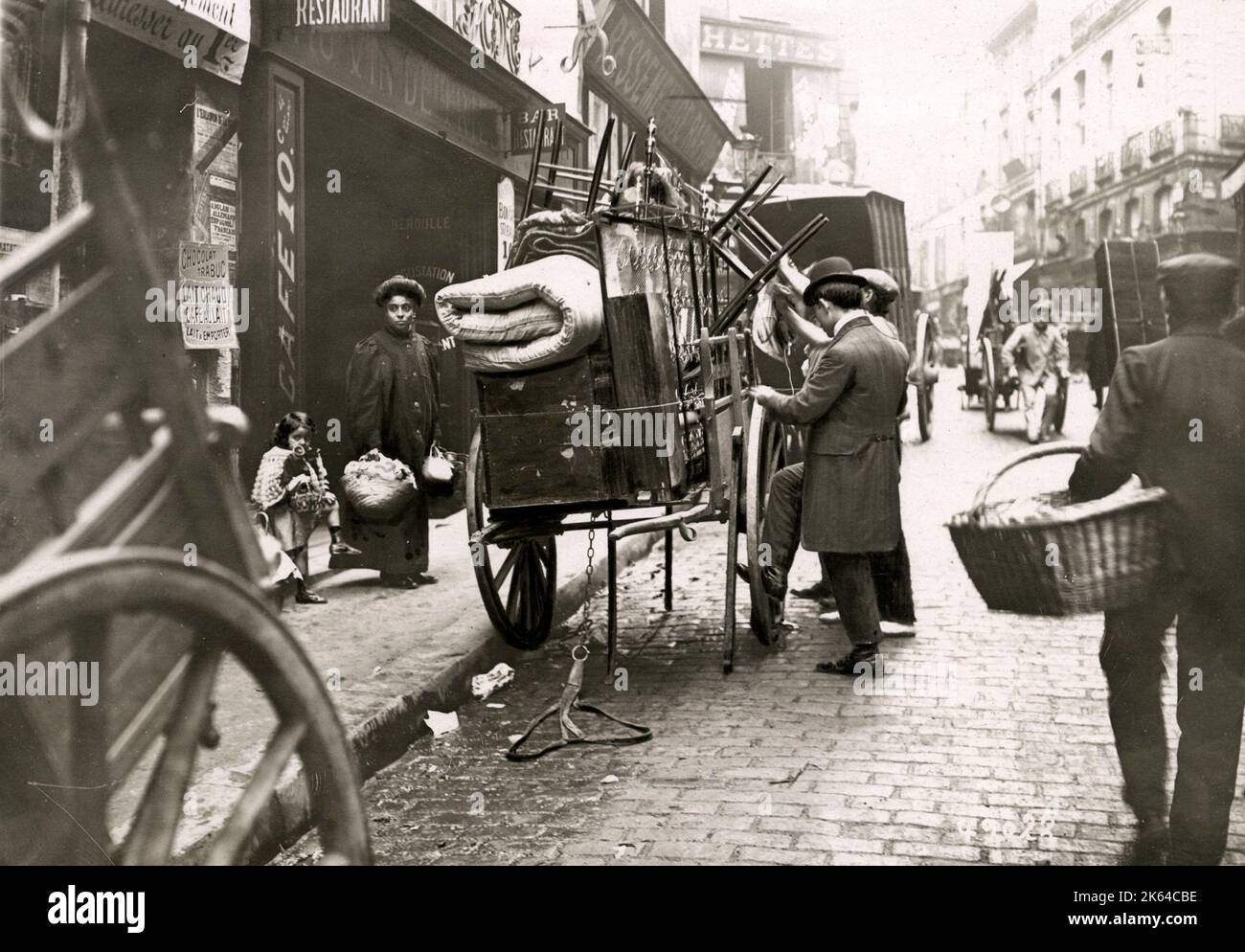 France poverty 1920s hi-res stock photography and images - Alamy
