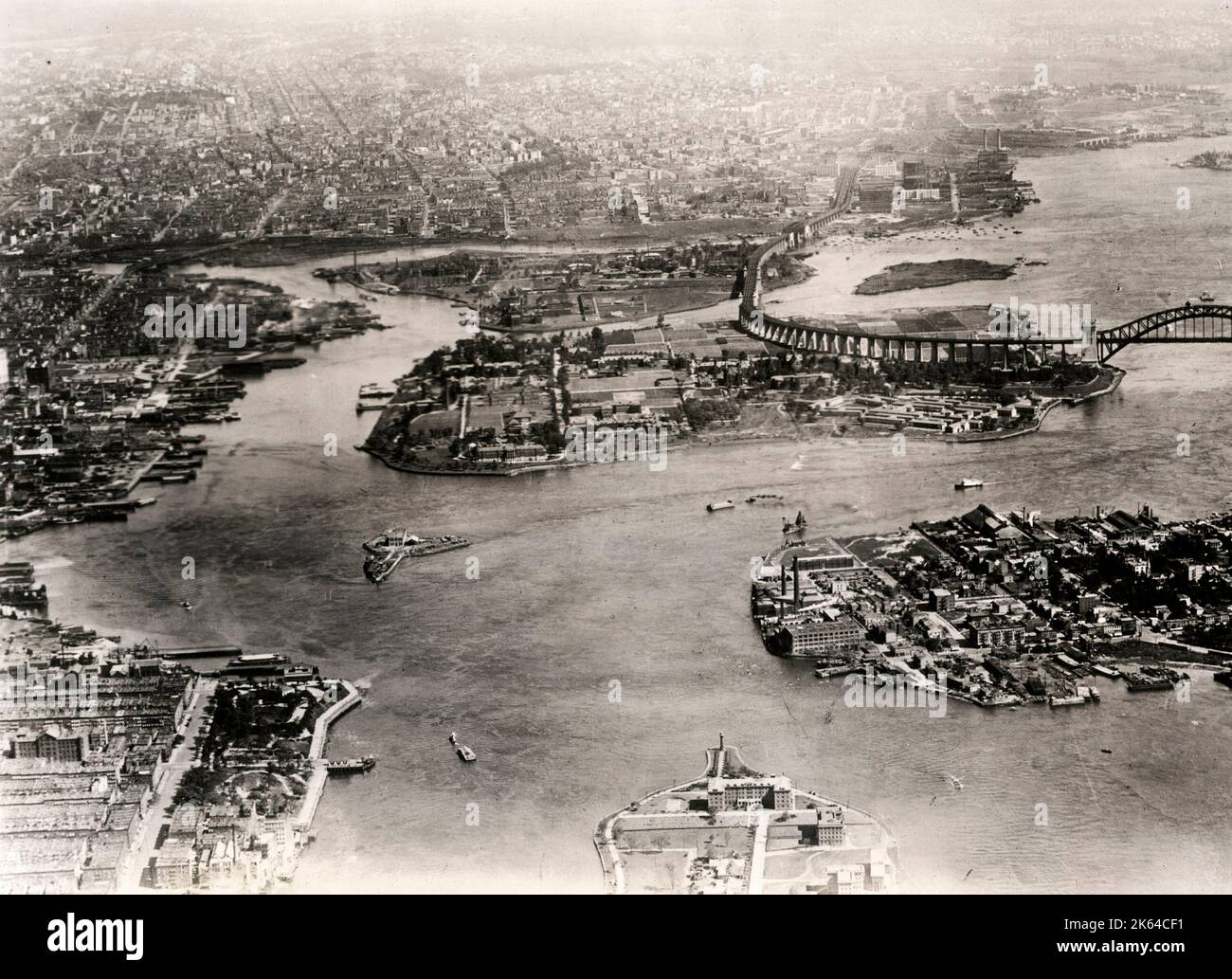 The Hell Gate Bridge, originally the New York Connecting Railroad ...