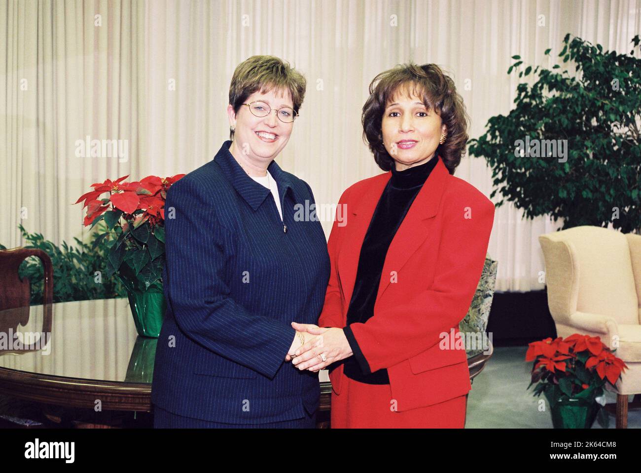 Office of the Secretary - Secretary Alexis Herman with Executive ...