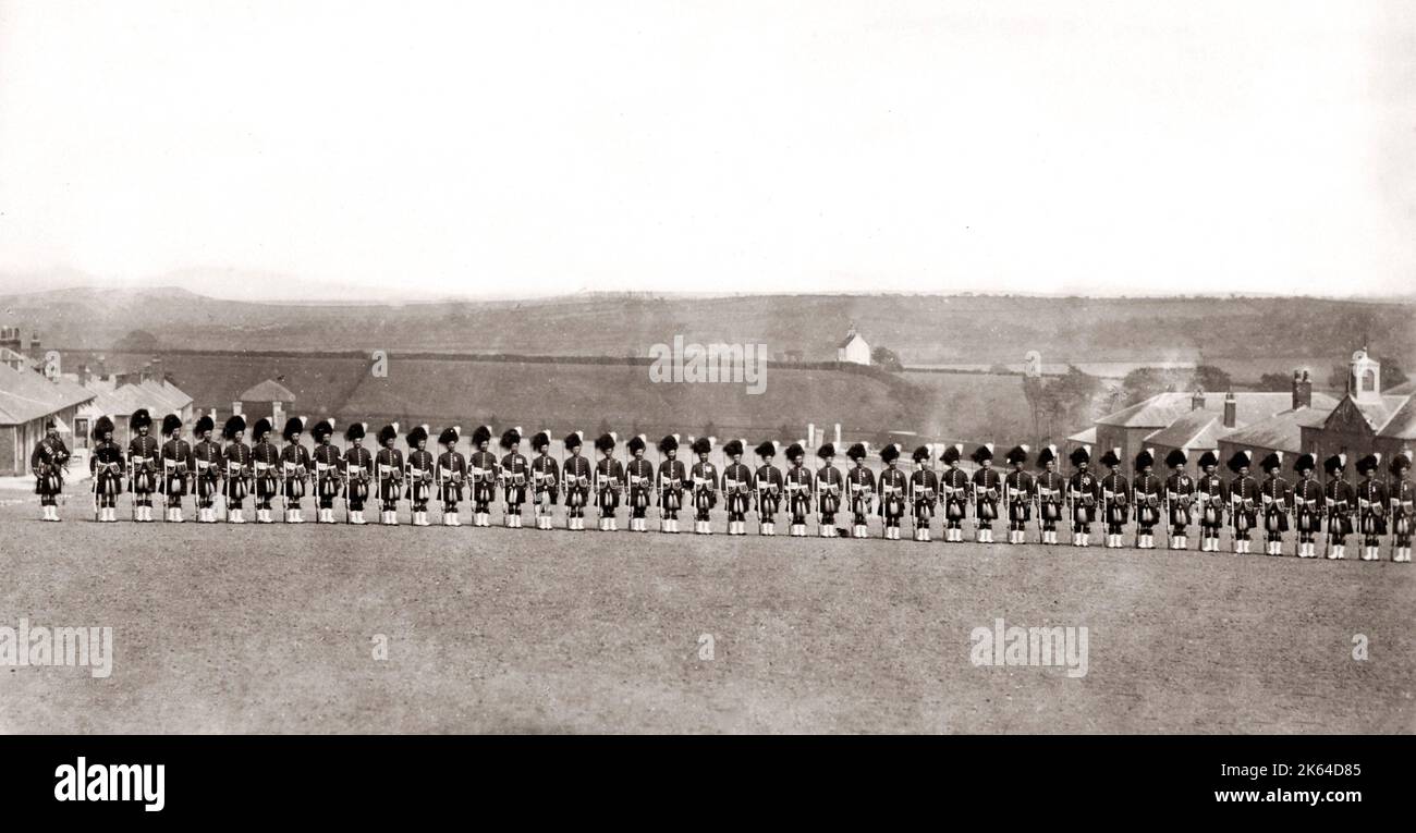 Highlanders kilts hi-res stock photography and images - Alamy