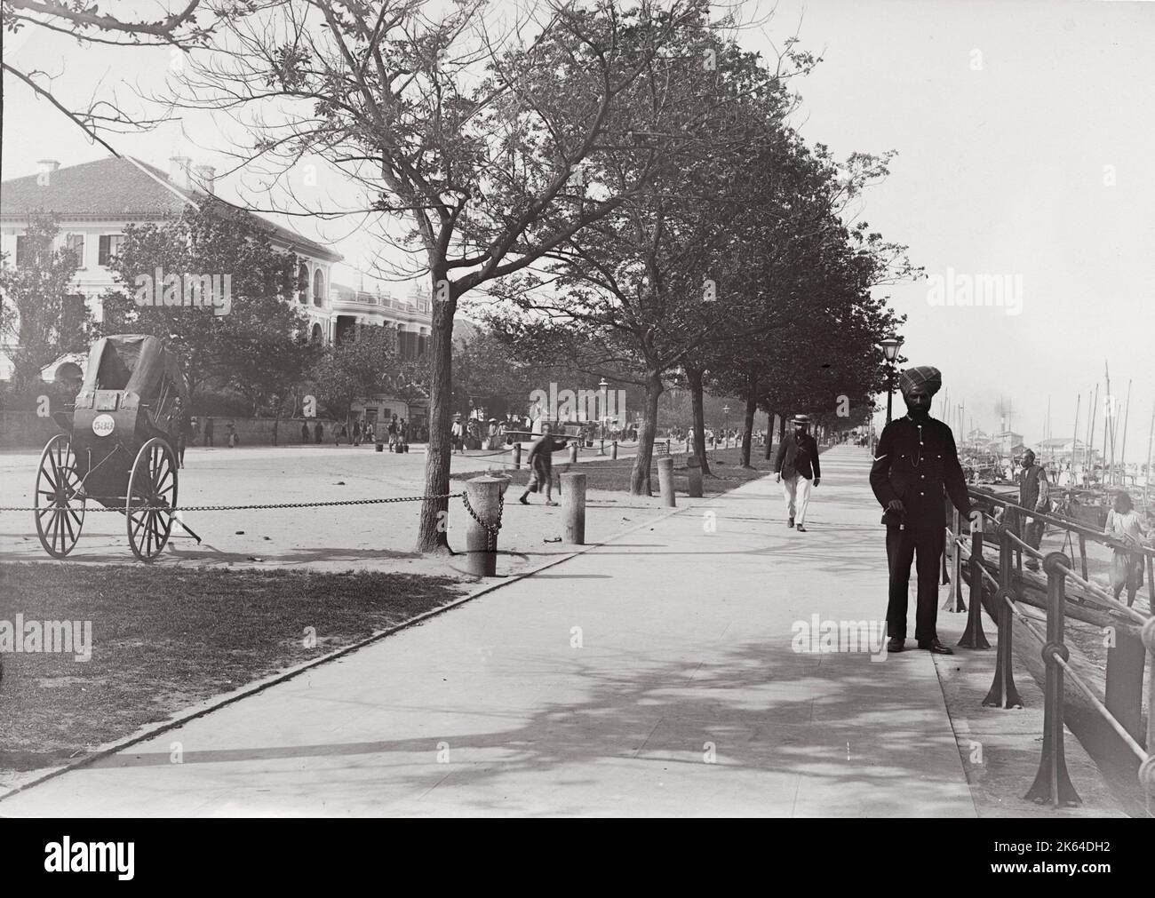 Early 20th century photograph: View along the Bund, Hankow, modern ...