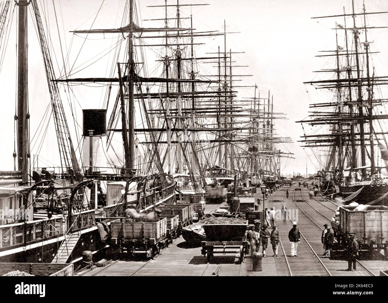 Cargo ships 1900s hi-res stock photography and images - Alamy