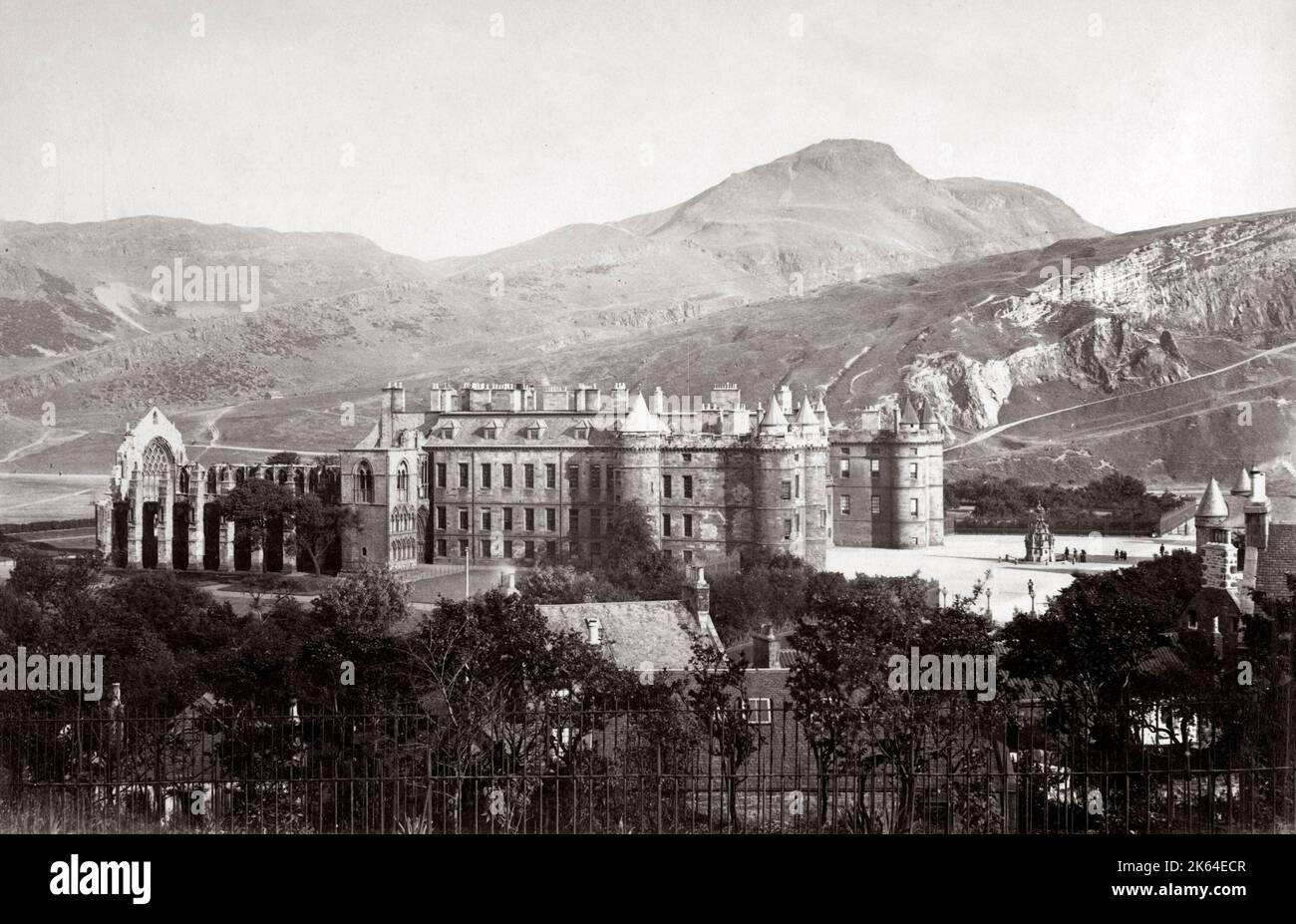 c.1880s Scotland - Palace of Holyrood, Edinburgh Stock Photo - Alamy