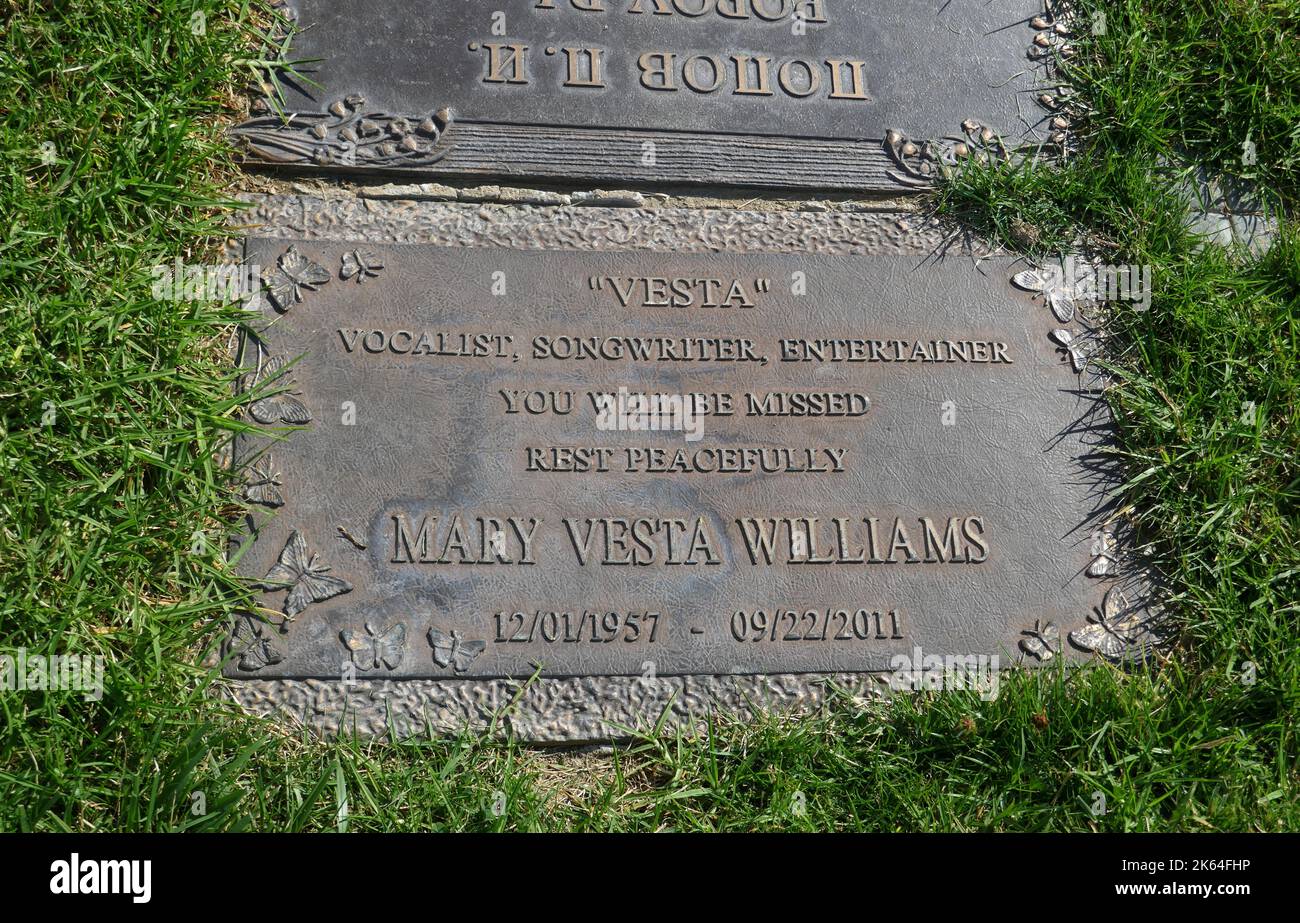 Los Angeles, California, USA 9th October 2022 Singer Vesta Williams ...