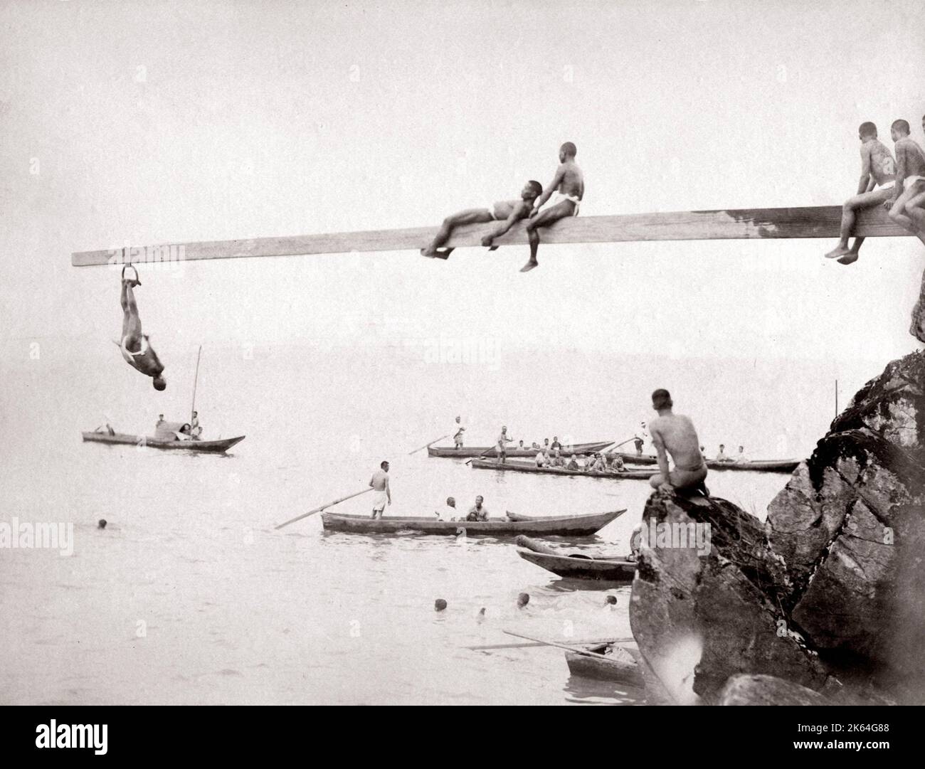 Historical men swimming hi-res stock photography and images - Alamy