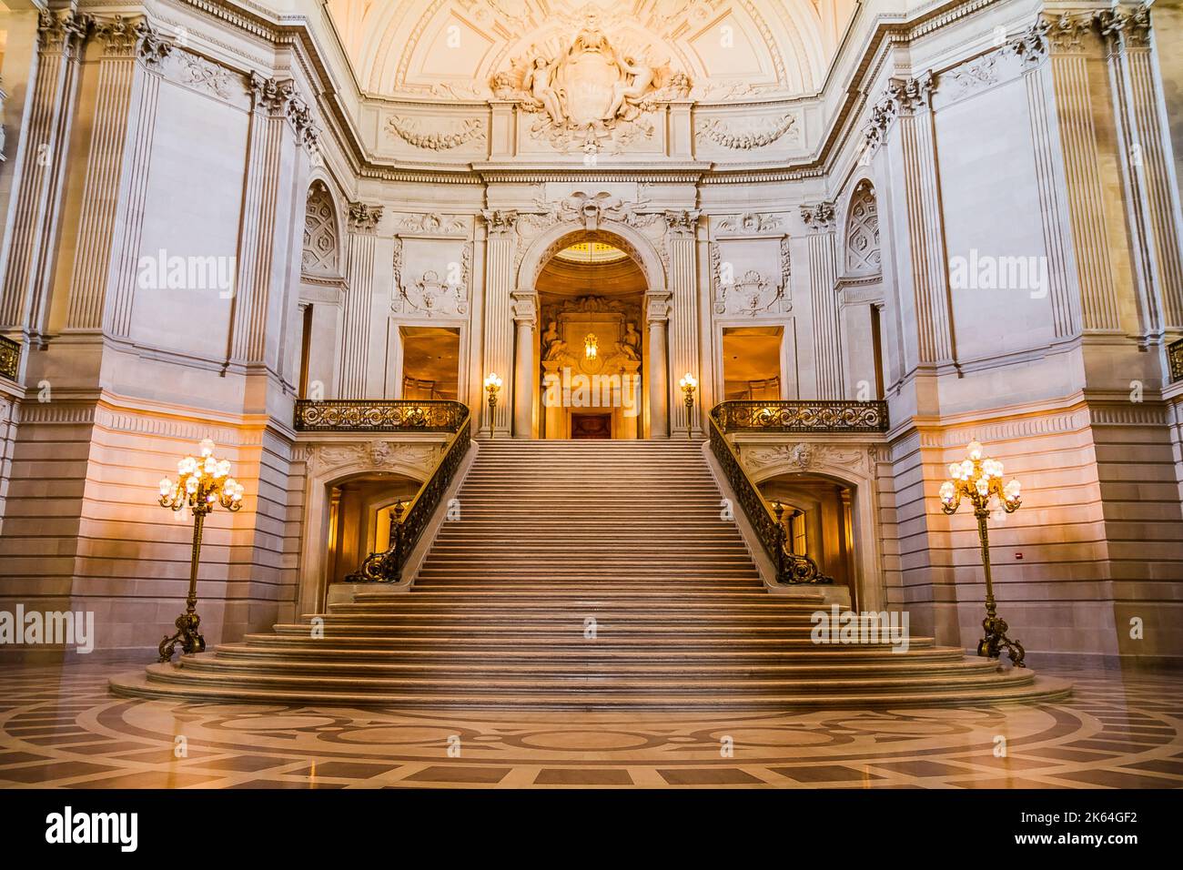 The main hall interior of the San Francisco City Hall with ornamented ...