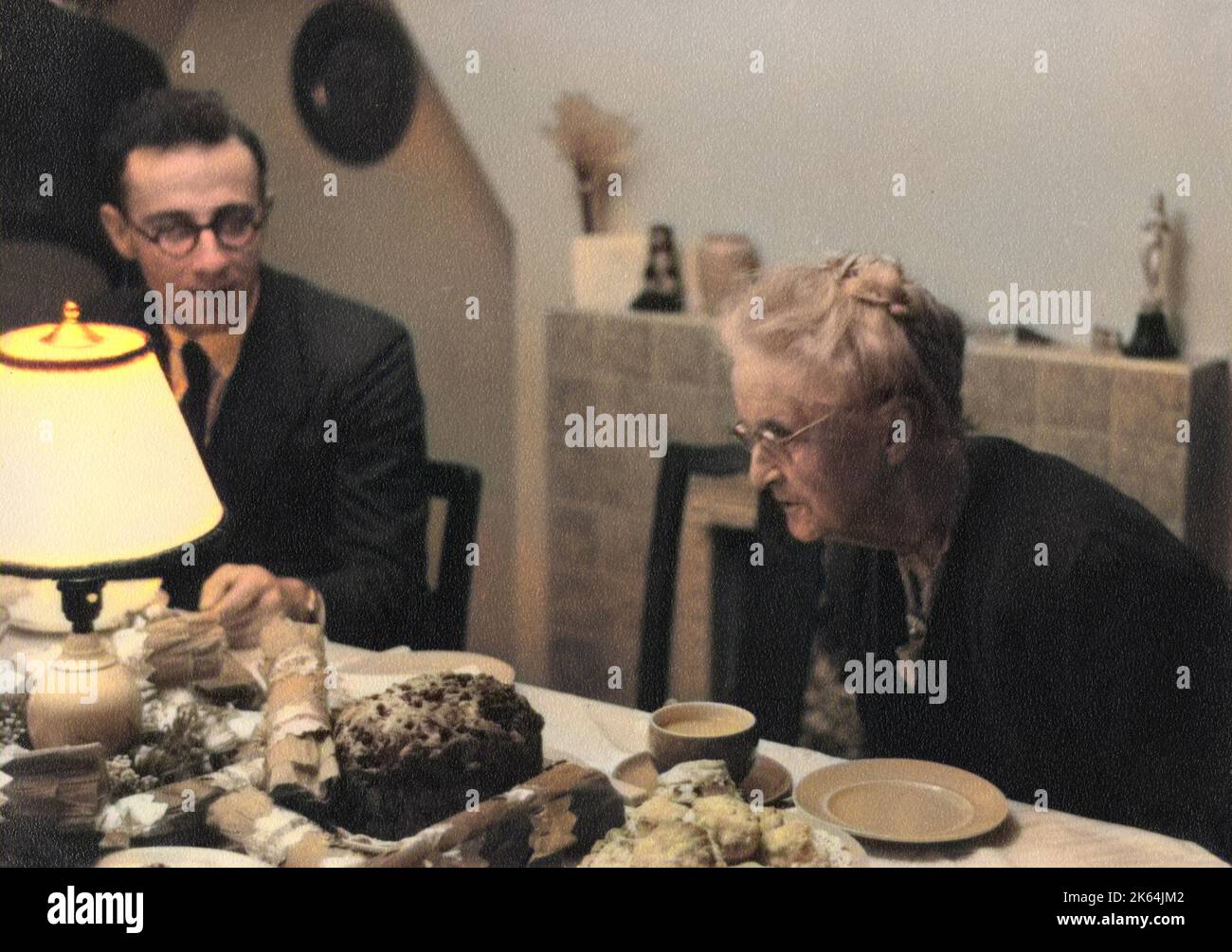 1950s dinner christmas hi-res stock photography and images - Alamy