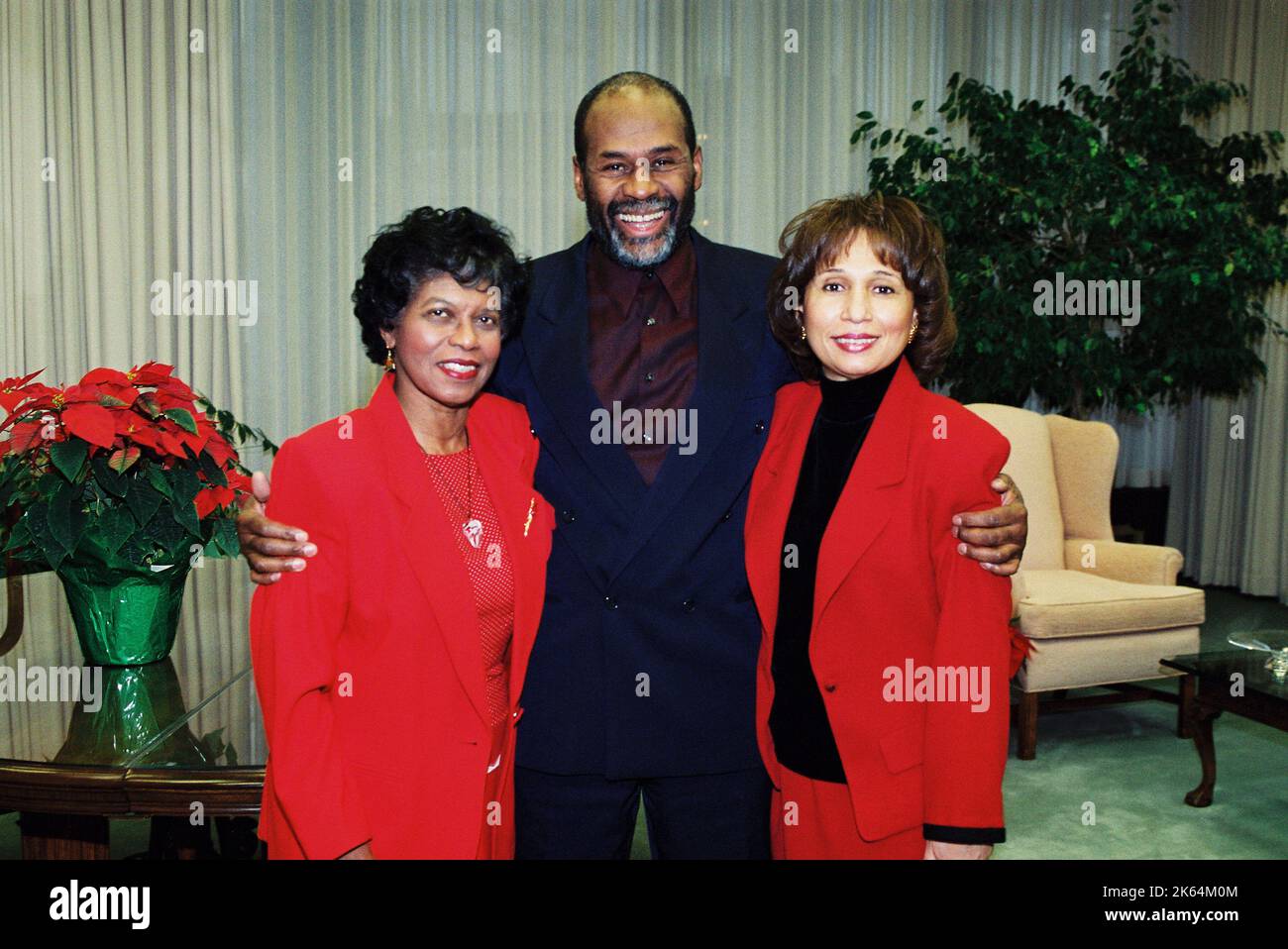 Office of the Secretary - Secretary Alexis Herman with Executive ...