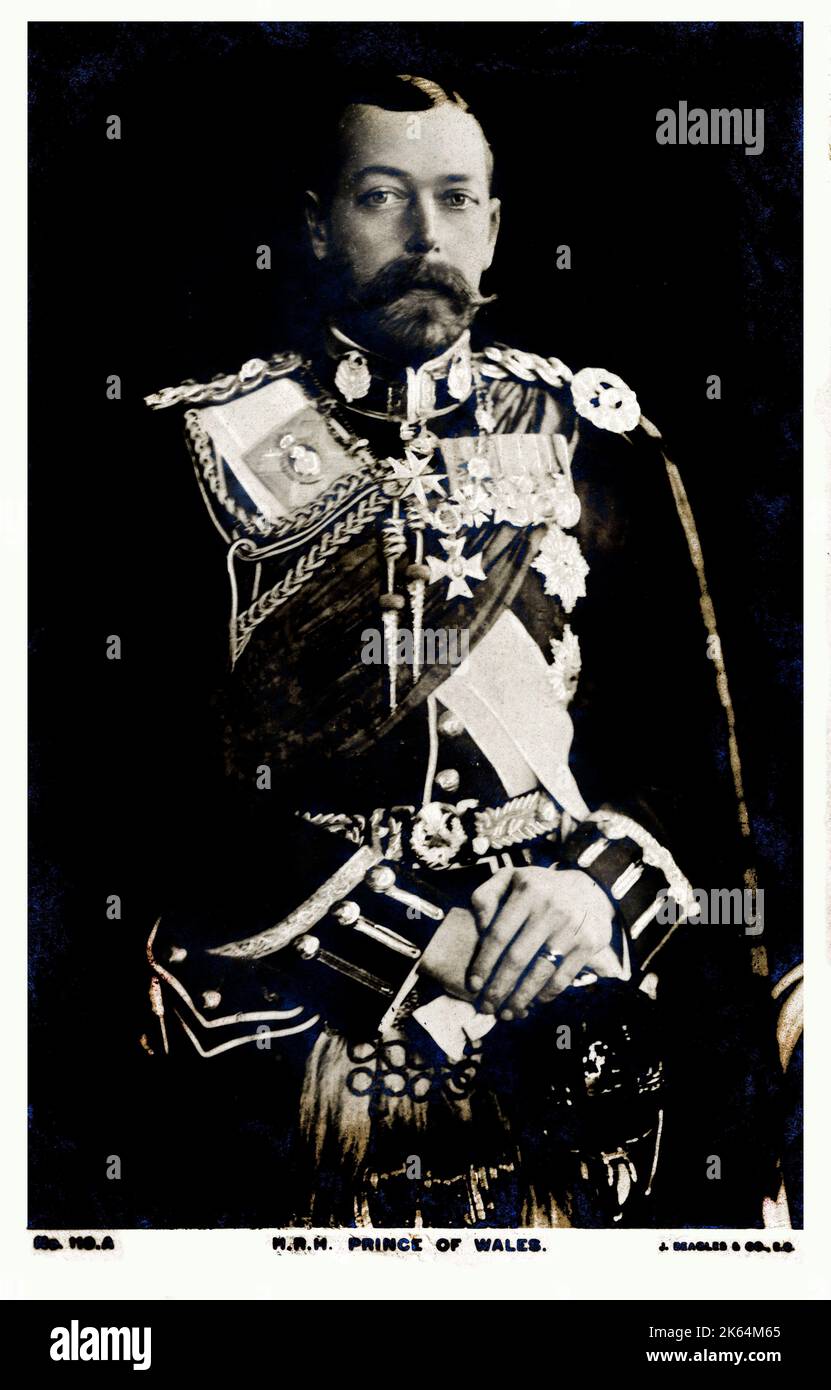 Military uniform costume with medals hi-res stock photography and ...