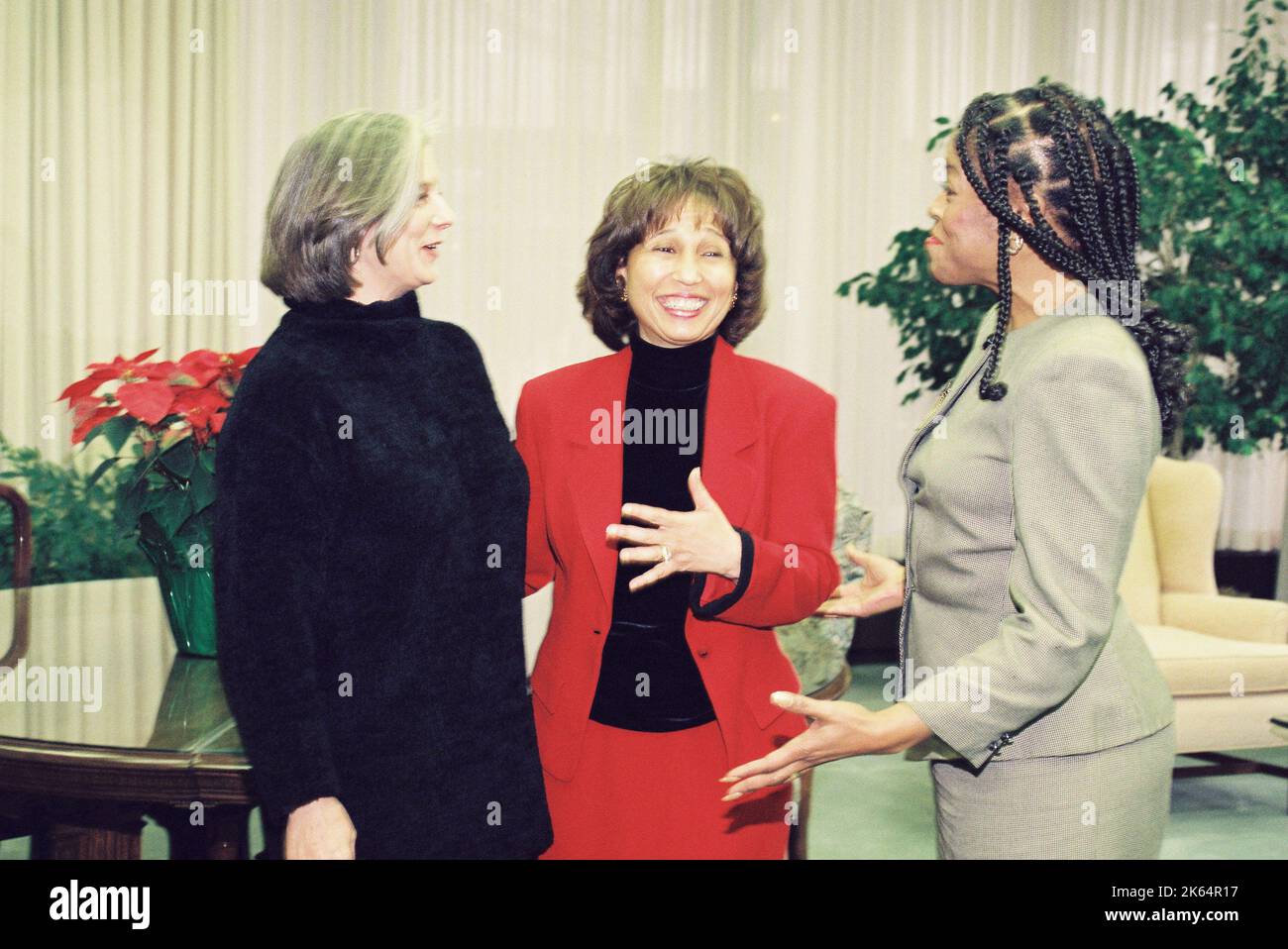 Office of the Secretary - Secretary Alexis Herman with Executive ...