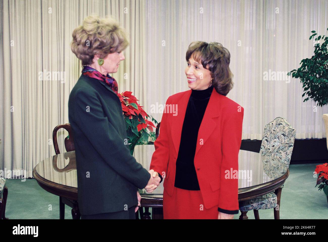 Office of the Secretary - Secretary Alexis Herman with Executive ...