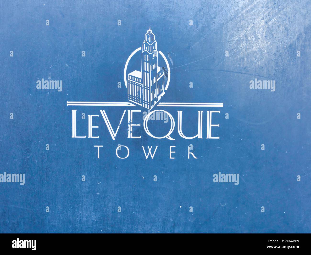 The LeVeque Tower is a 47-story skyscraper in Downtown Columbus, Ohio ...