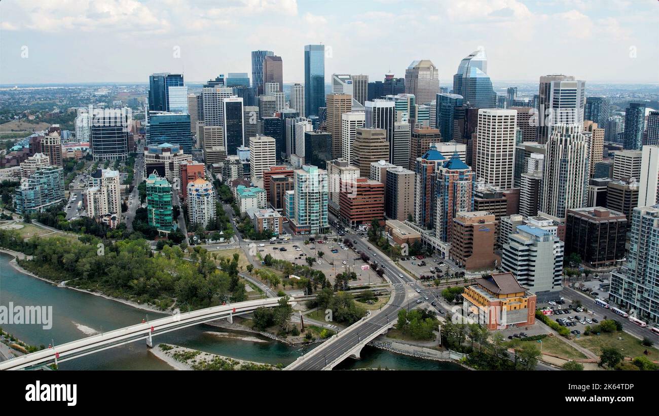 Downtown calgary mountain hi-res stock photography and images - Alamy