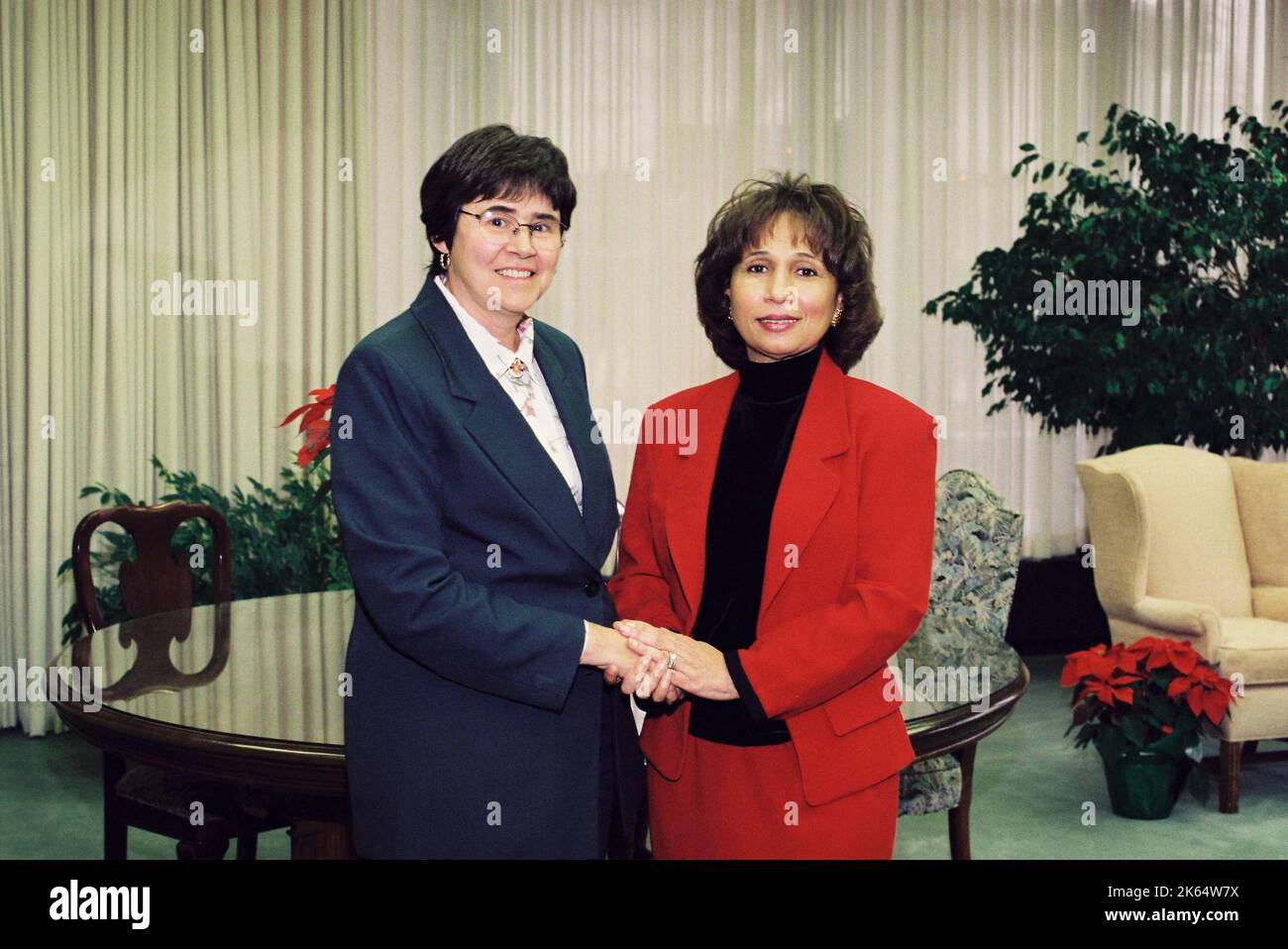 Office of the Secretary - Secretary Alexis Herman with Executive ...
