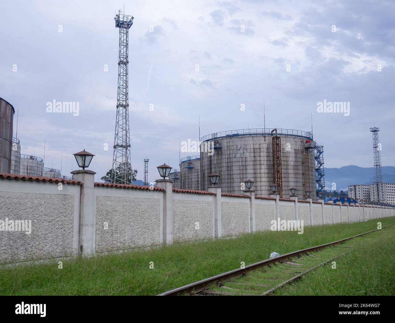 Storage tank ladders hi-res stock photography and images - Alamy