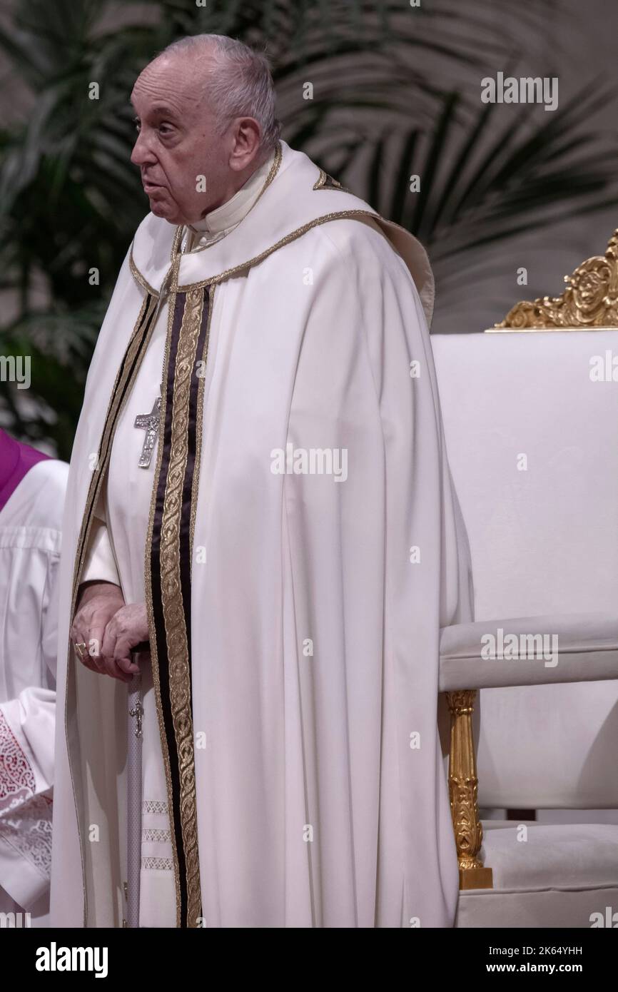 Vatican City, Vatican. 11th Oct, 2022. Pope Francis celebrates a mass ...